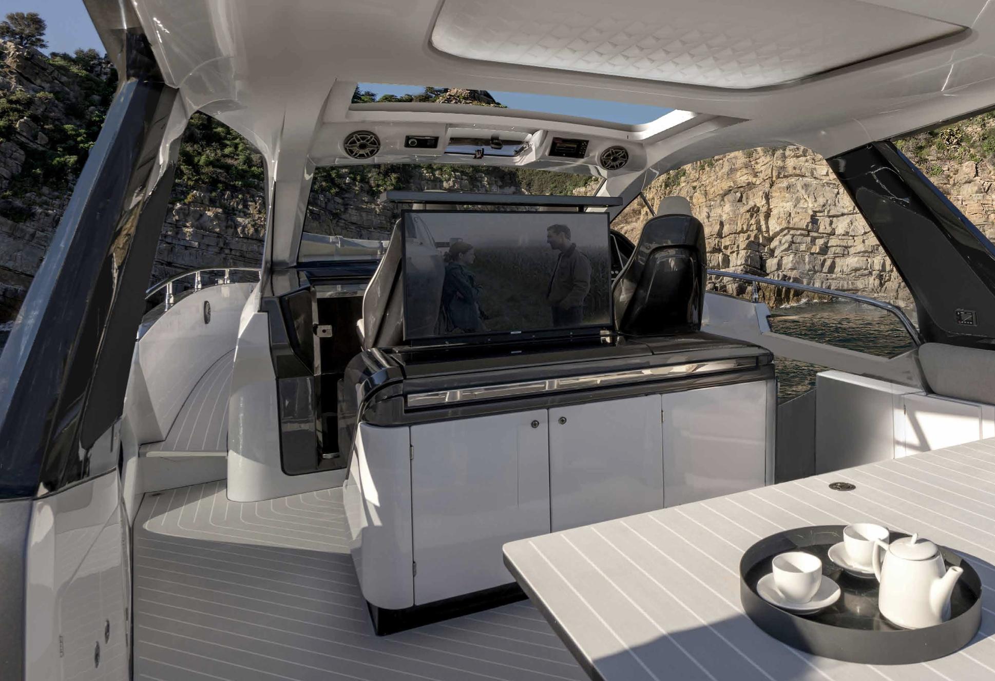 2024 Azimut Verve 48 Express Cruiser for sale - YachtWorld