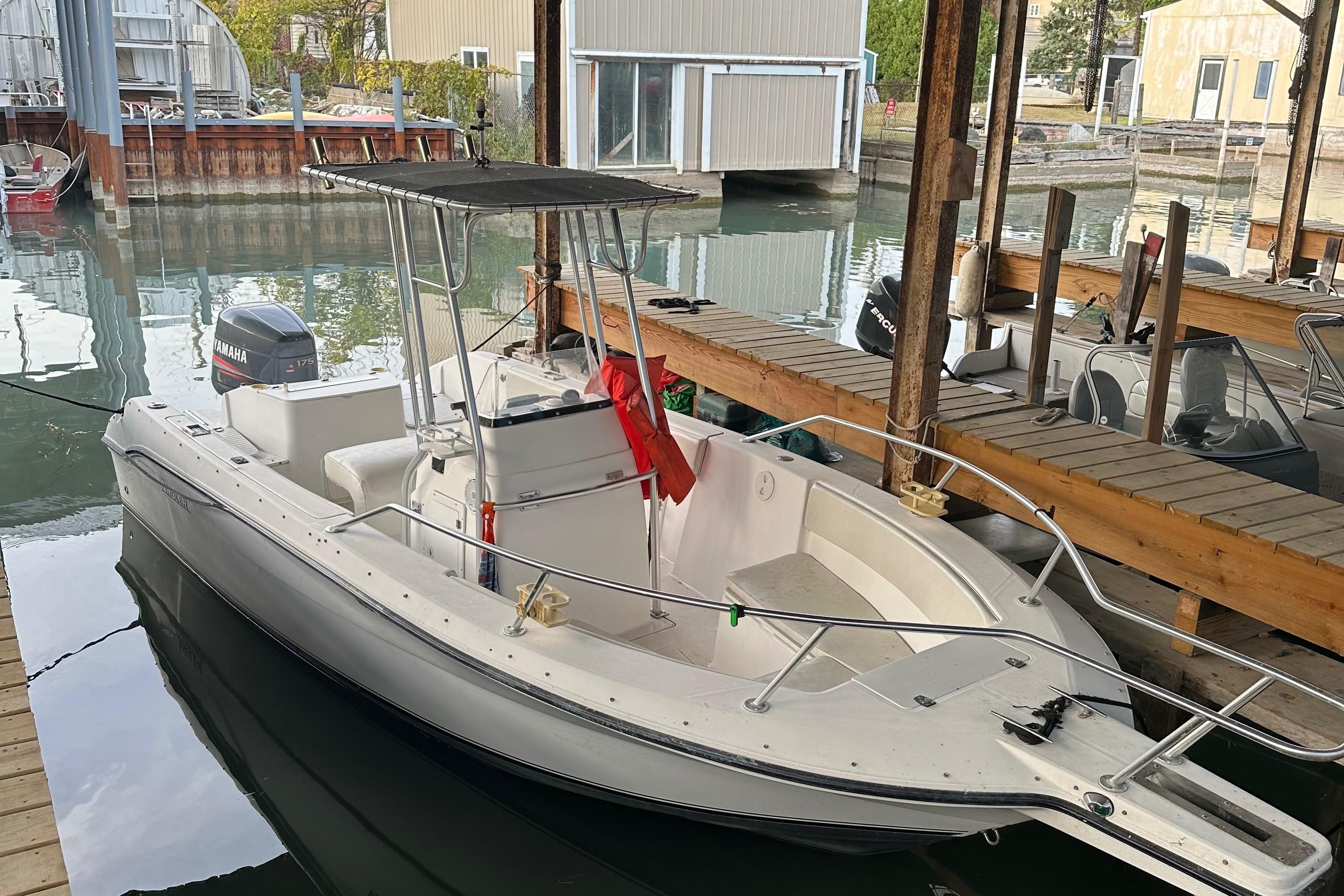 2005 Angler 21 Center Console Center Console for sale - YachtWorld