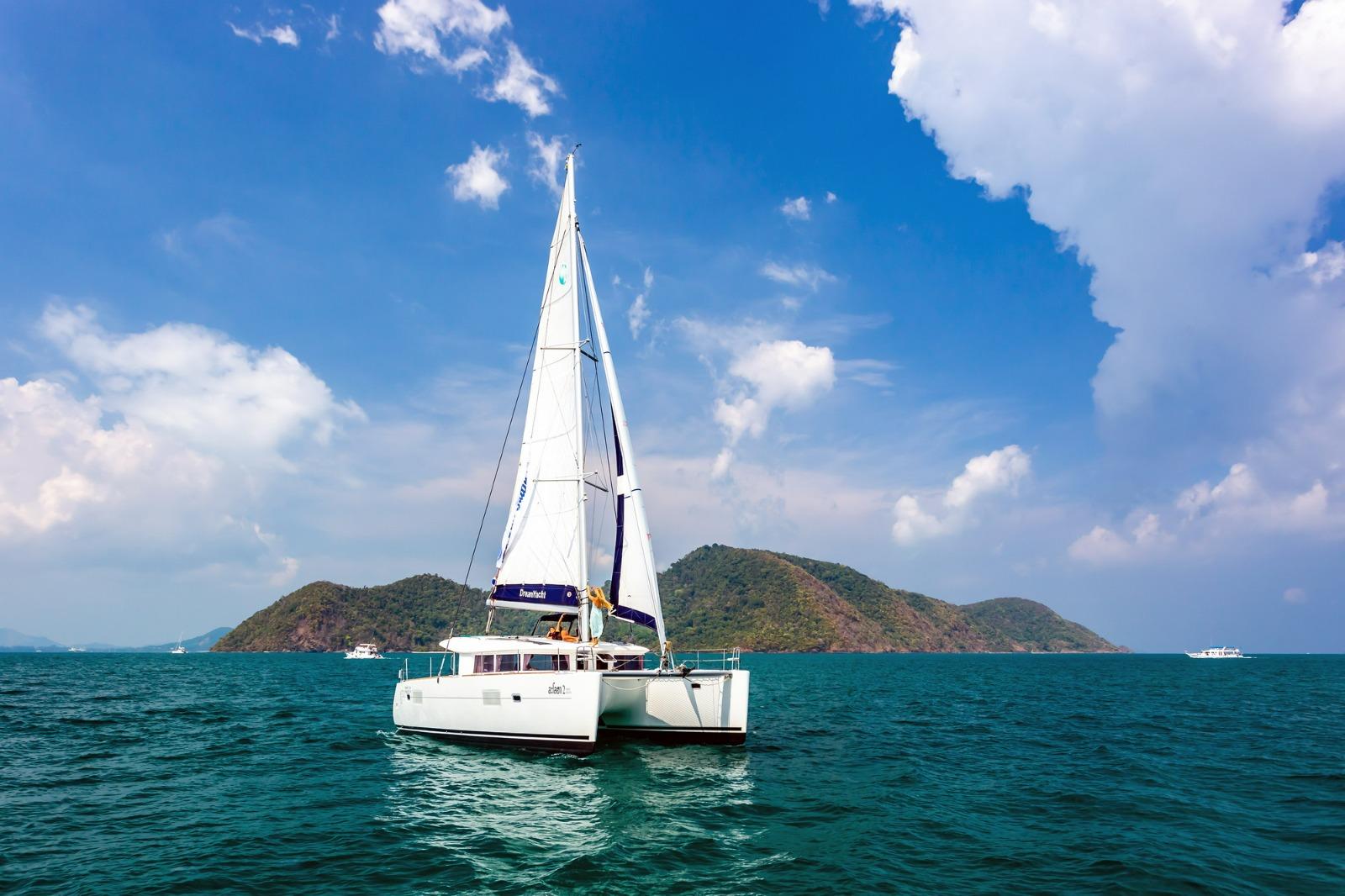 2014 Lagoon 400 S2 Catamarani e trimarani in vendita- YachtWorld