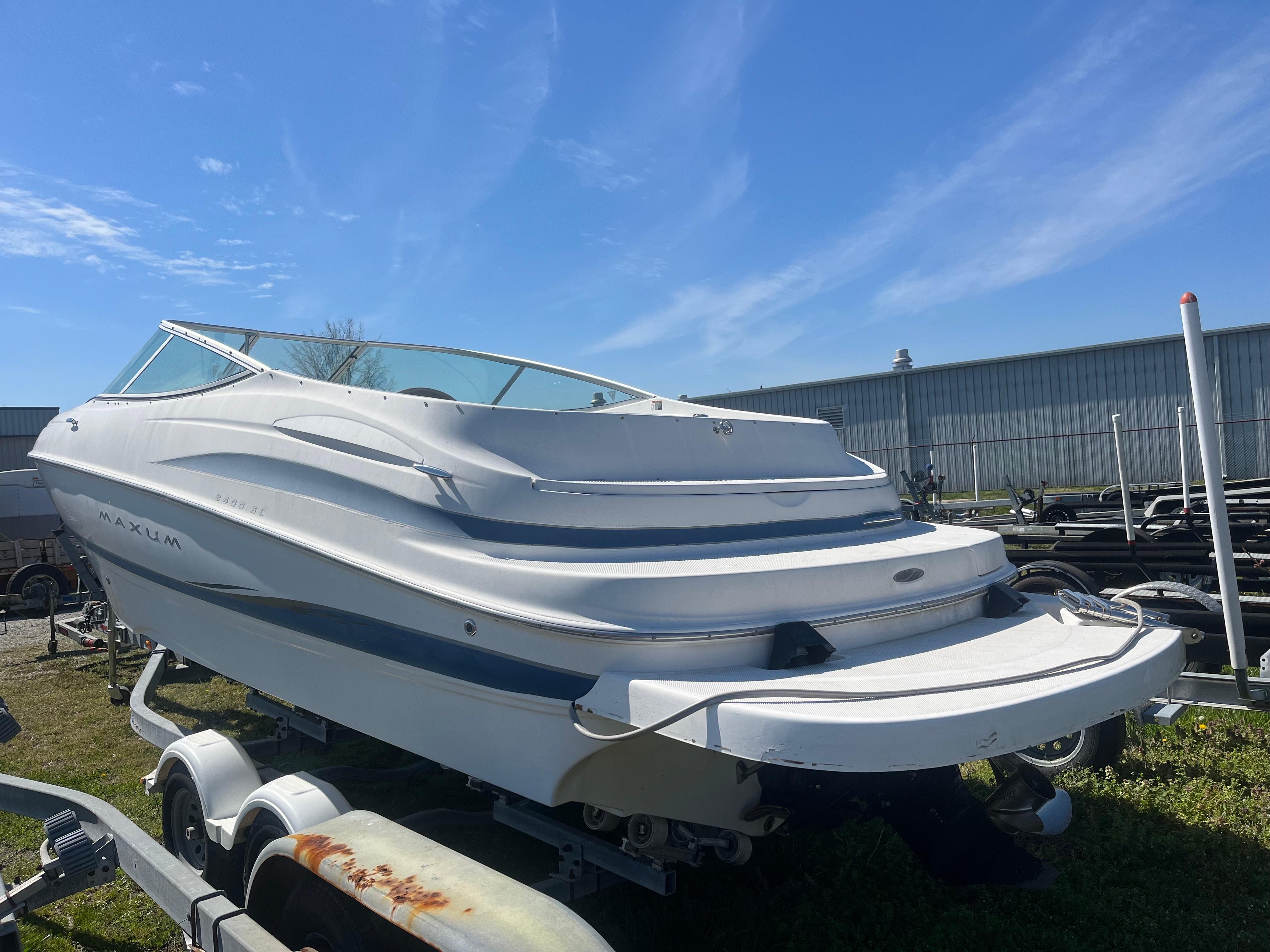 2003 Maxum 2400 SC Cuddy Cabin for sale - YachtWorld