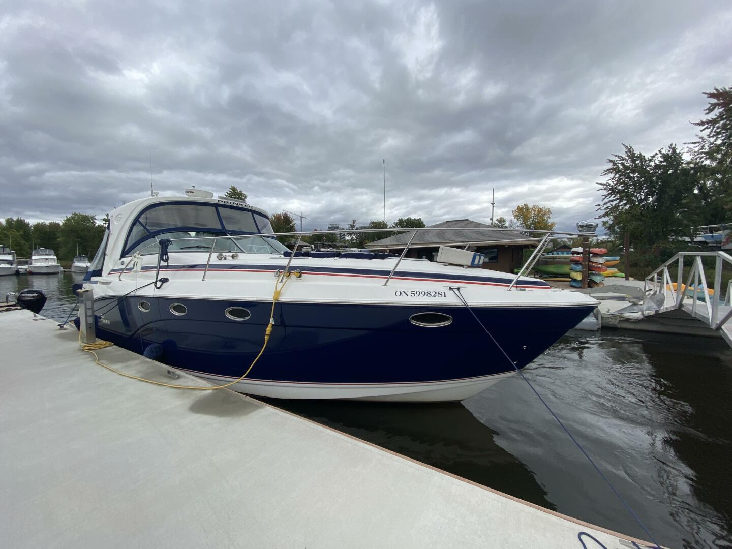 2009 Rinker 400 Express Cruiser for sale - YachtWorld