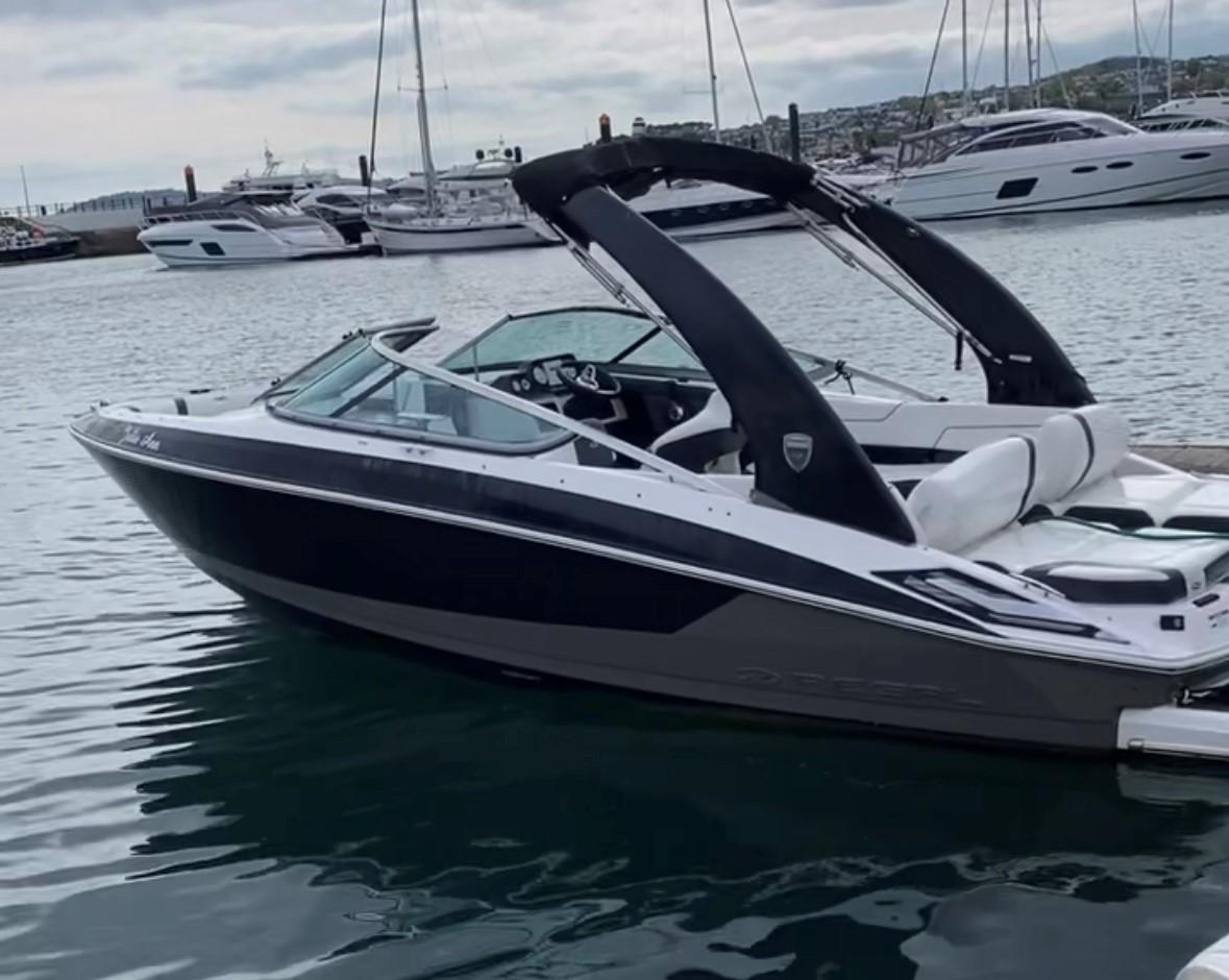 2018 Regal 2300 Bowrider Bowrider for sale - YachtWorld