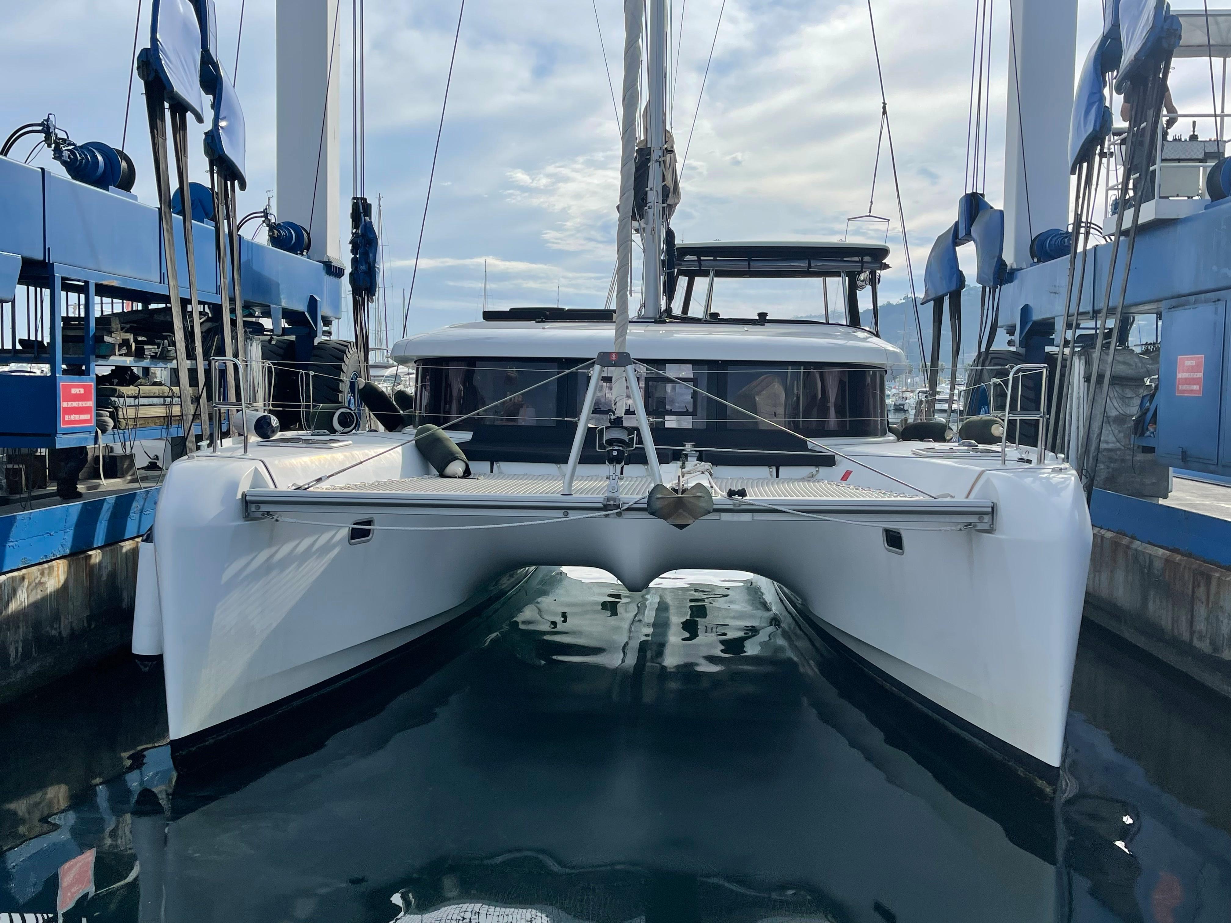 Lagoon 42 | 2019 | 13m - Var ( 83 ) | Boatshop24
