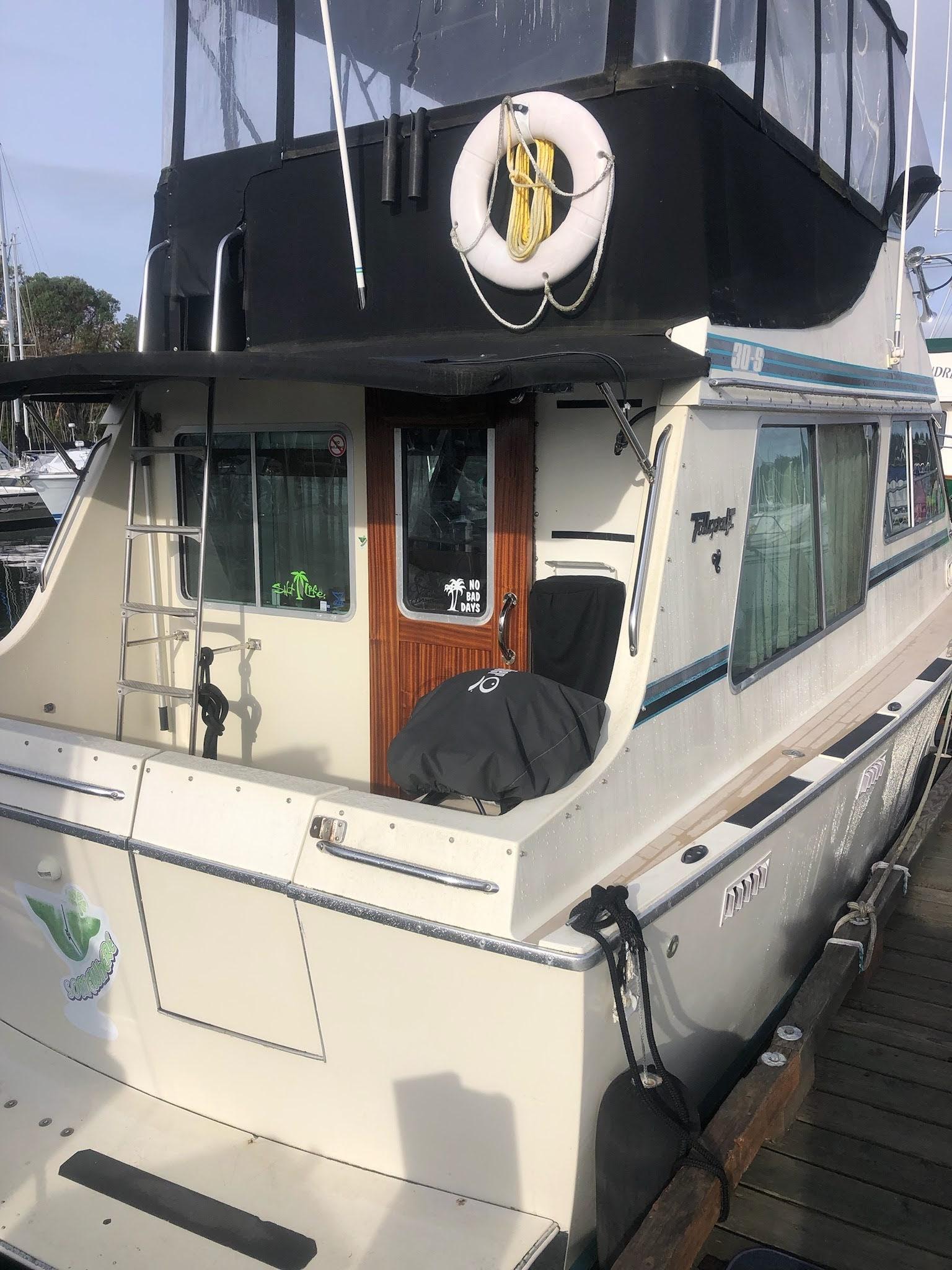 1981 Tollycraft 30 Sedan Cruiser for sale - YachtWorld