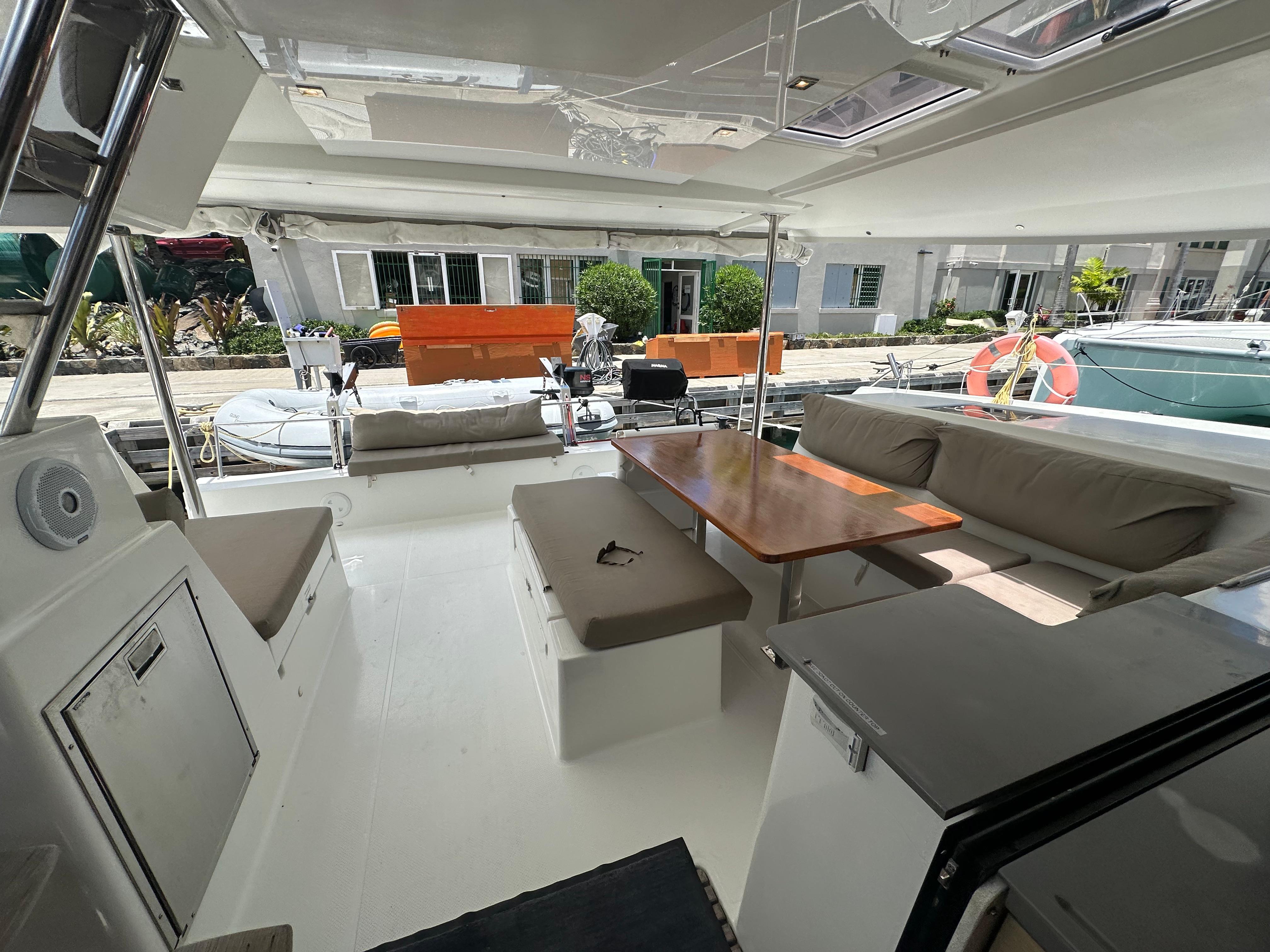 2018 Fountaine Pajot Helia 44 Evolution Catamaran for sale - YachtWorld