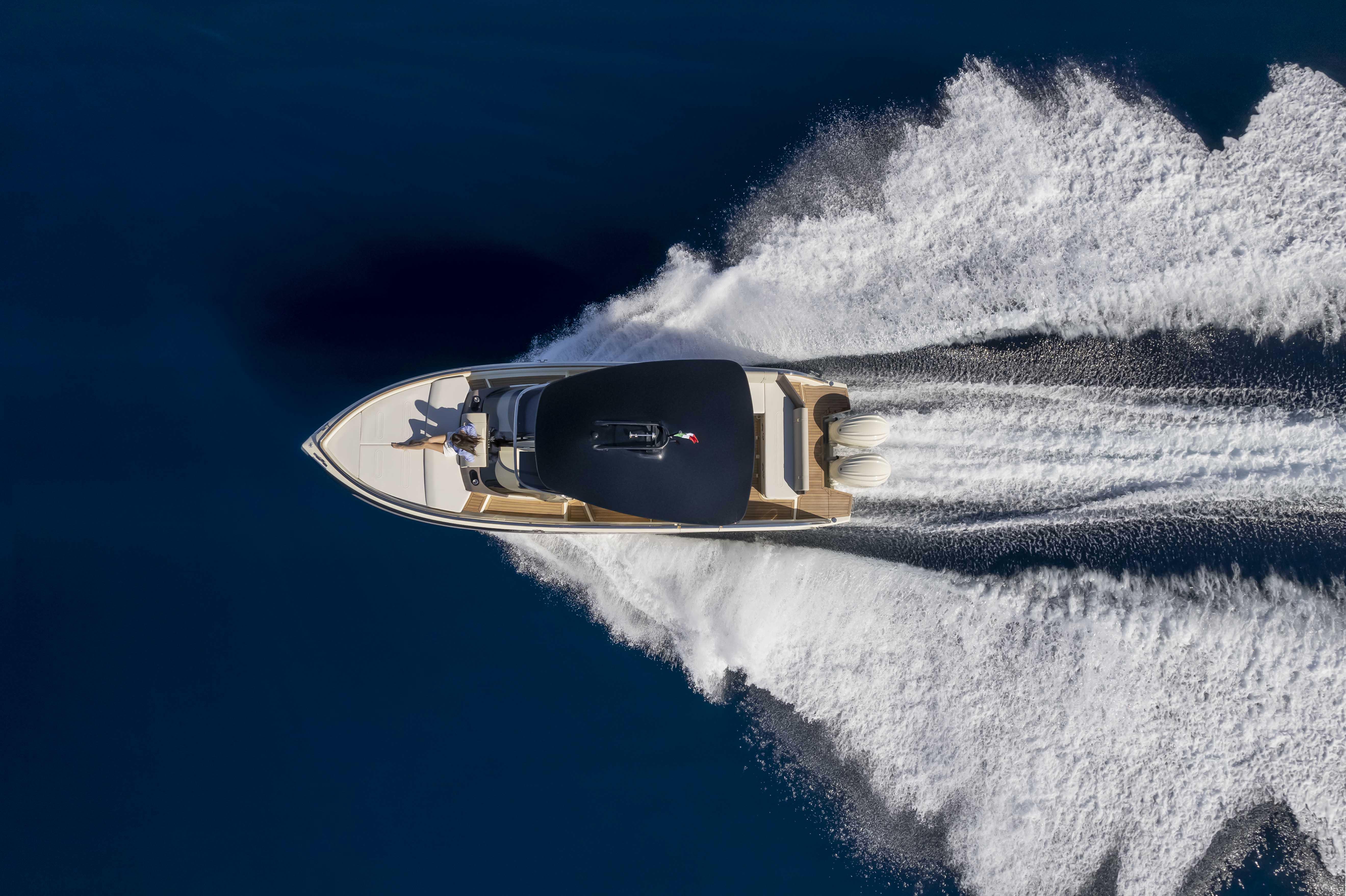 2024 Invictus 320GTS Cruiser for sale - YachtWorld