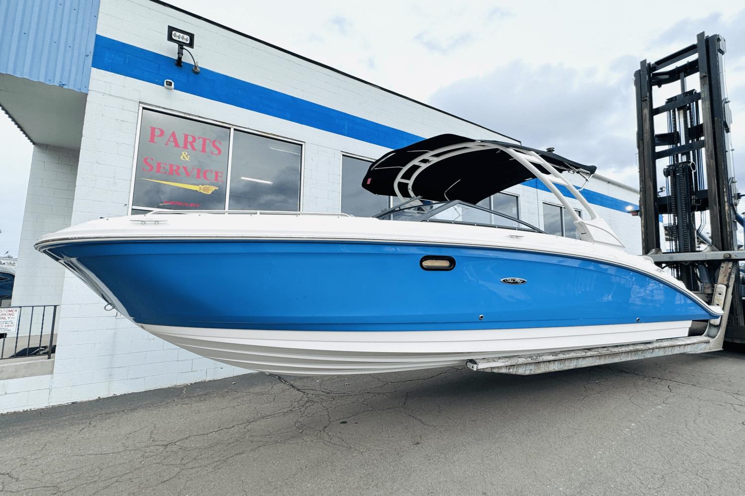 2024 Sea Ray SDX 270 Outboard Runabout for sale - YachtWorld