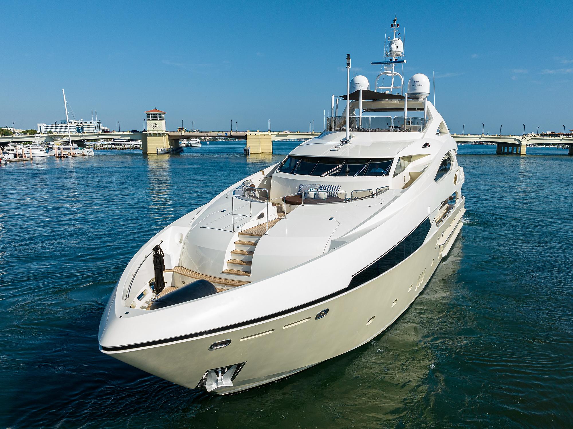 Sullivan's Island Motor Yachts Sunseeker for sale - YachtWorld