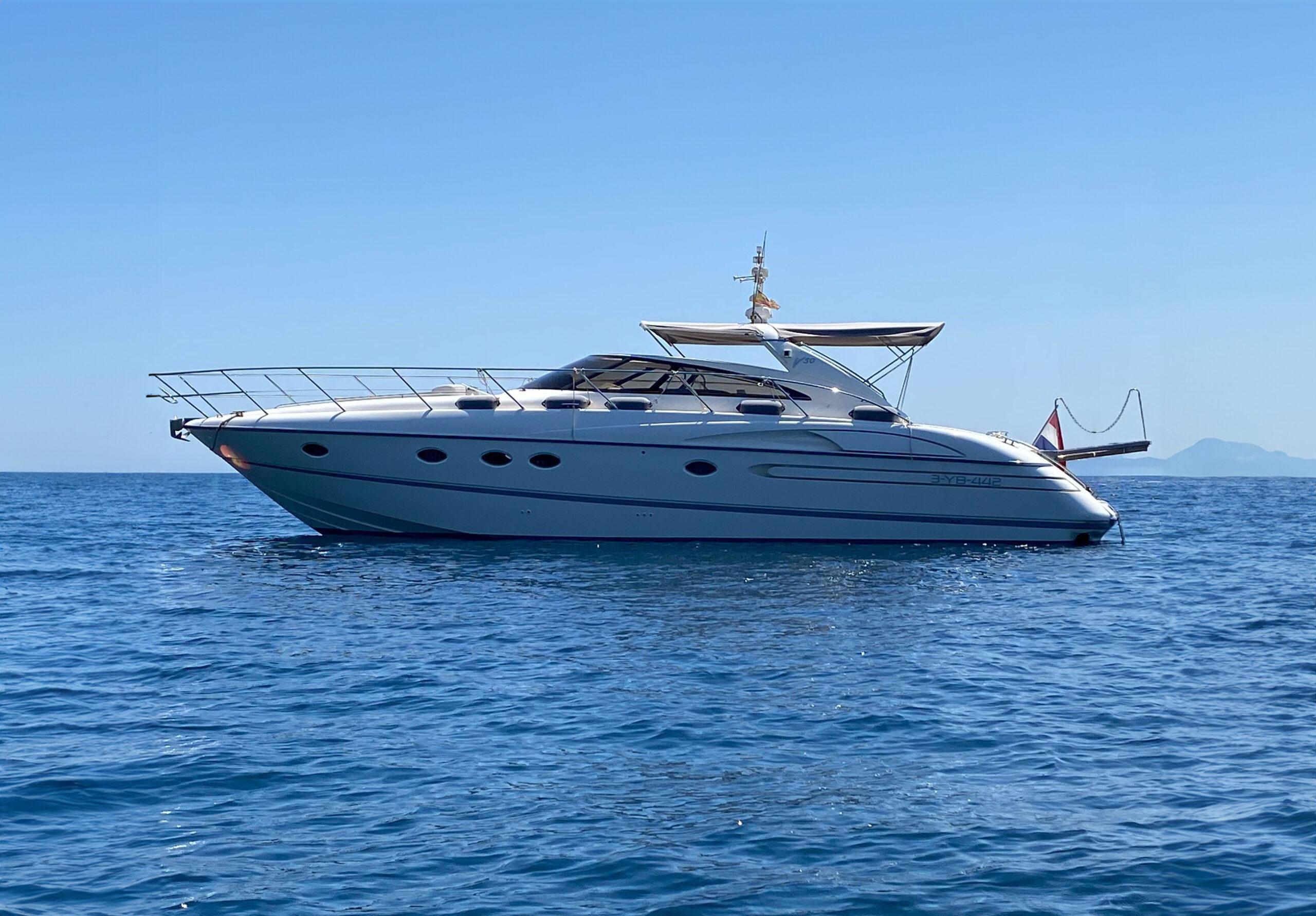 Princess V50 | 2005 | 15m | Boatshop24
