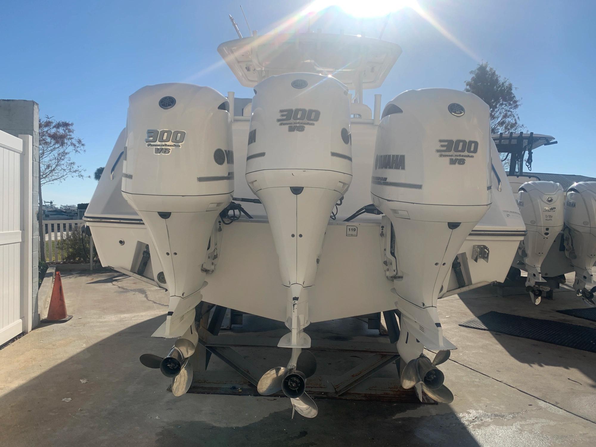 2015 Stamas 390 Tarpon Center Console for sale - YachtWorld
