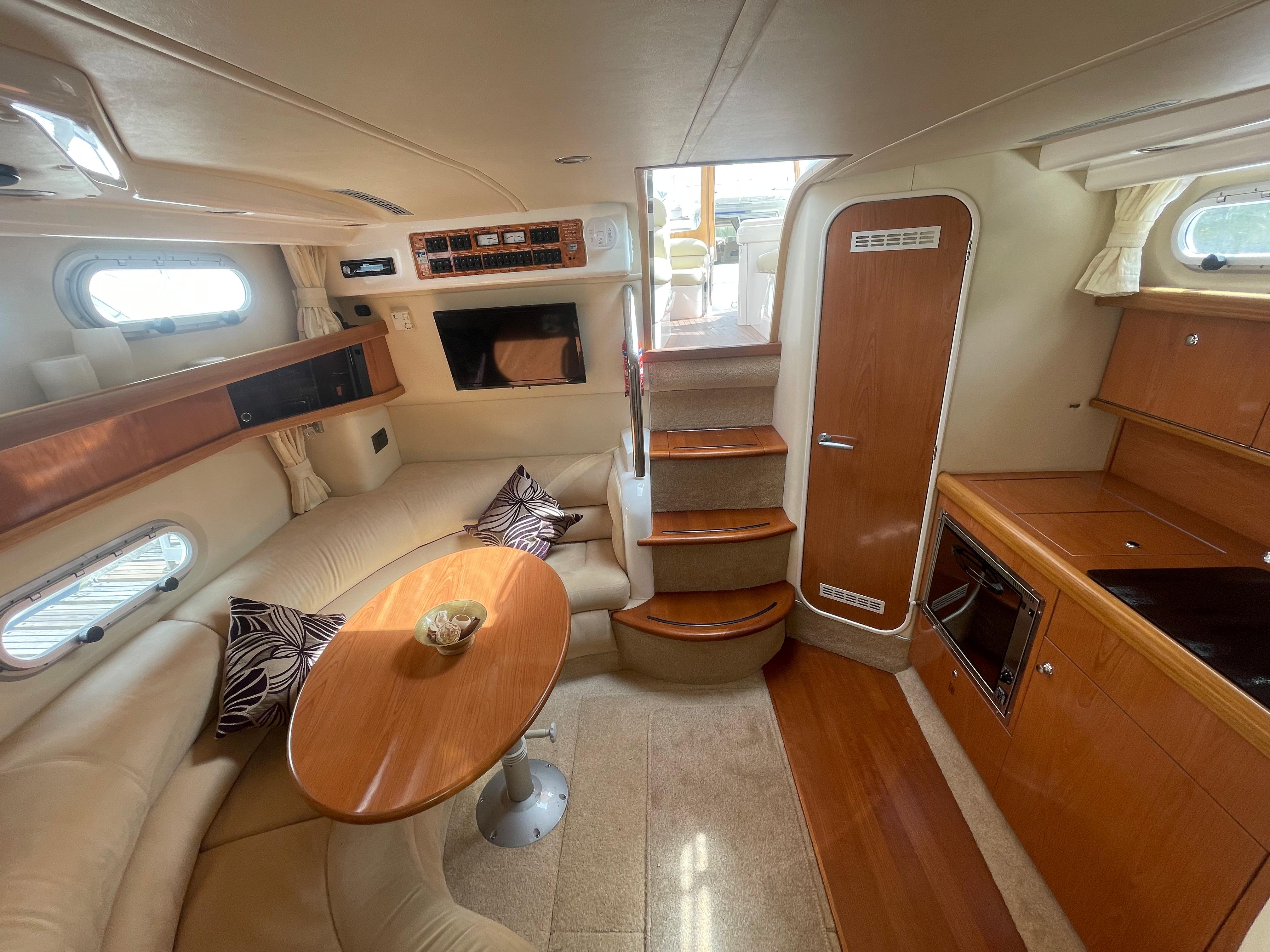 2006 Sealine S34 Sports Cruiser for sale - YachtWorld