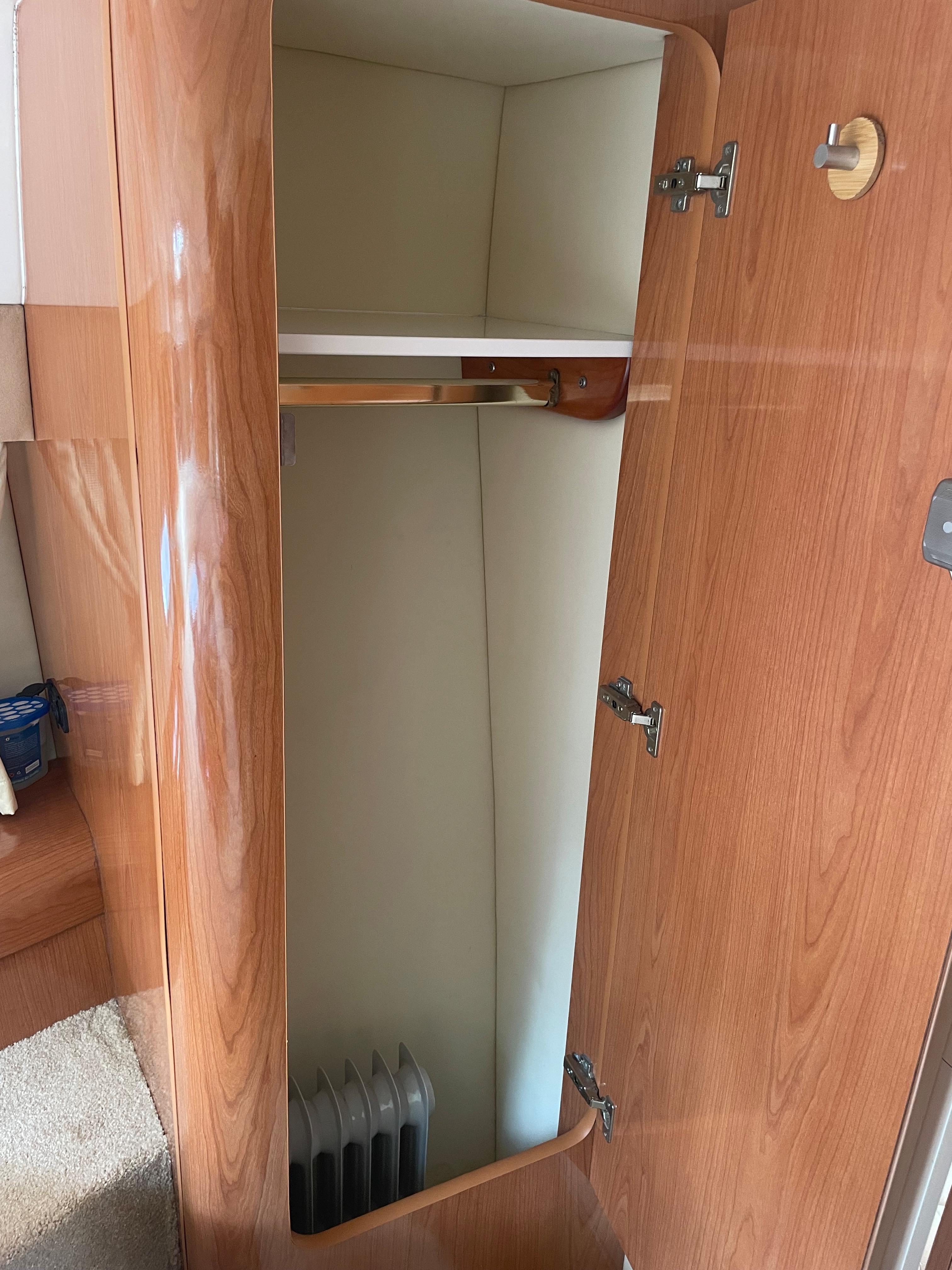 2006 Sealine S34 Sports Cruiser for sale - YachtWorld