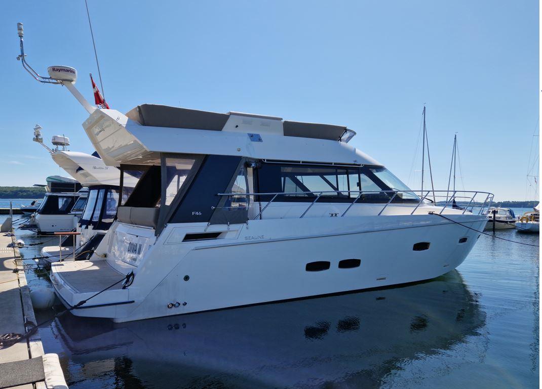 2010 Sealine F46 Cruiser for sale - YachtWorld