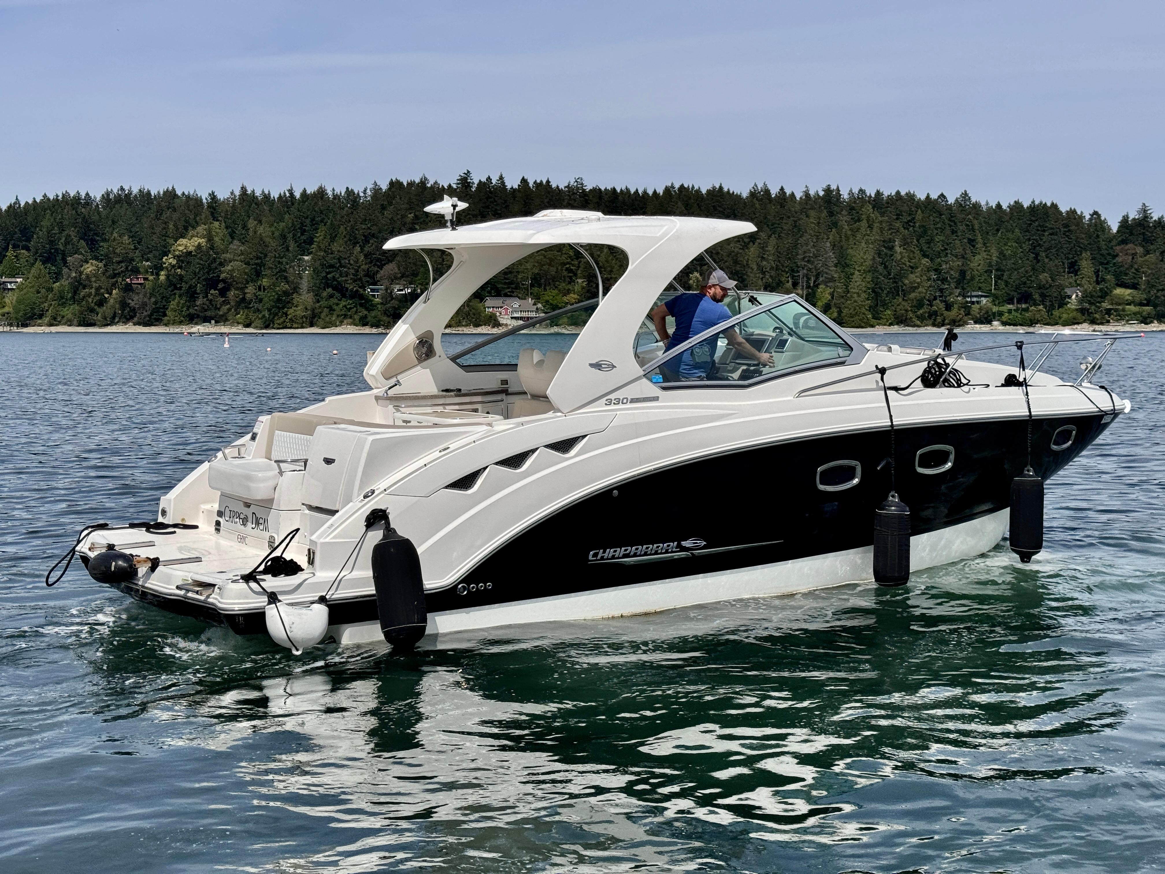 2015 Chaparral 330 Signature Express Cruiser for sale - YachtWorld