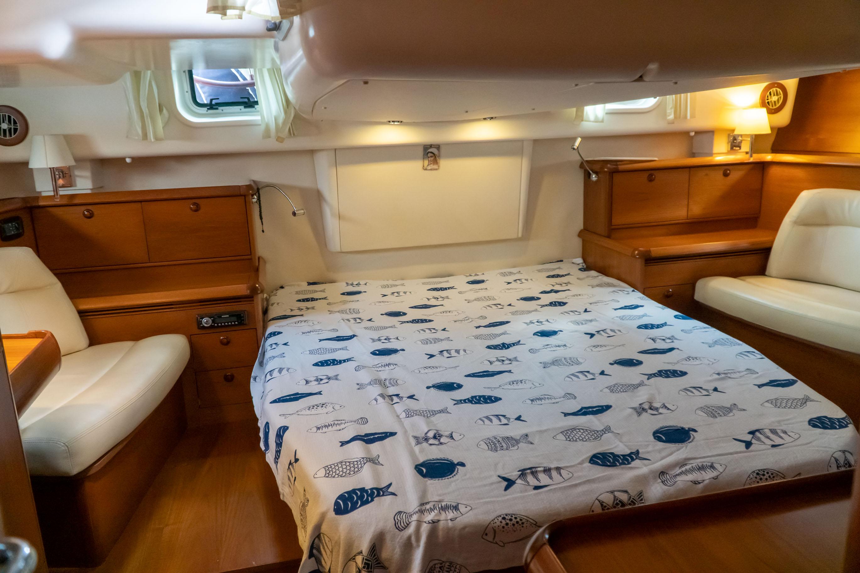 2009 Jeanneau Sun Odyssey 54ds Deck Saloon for sale - YachtWorld