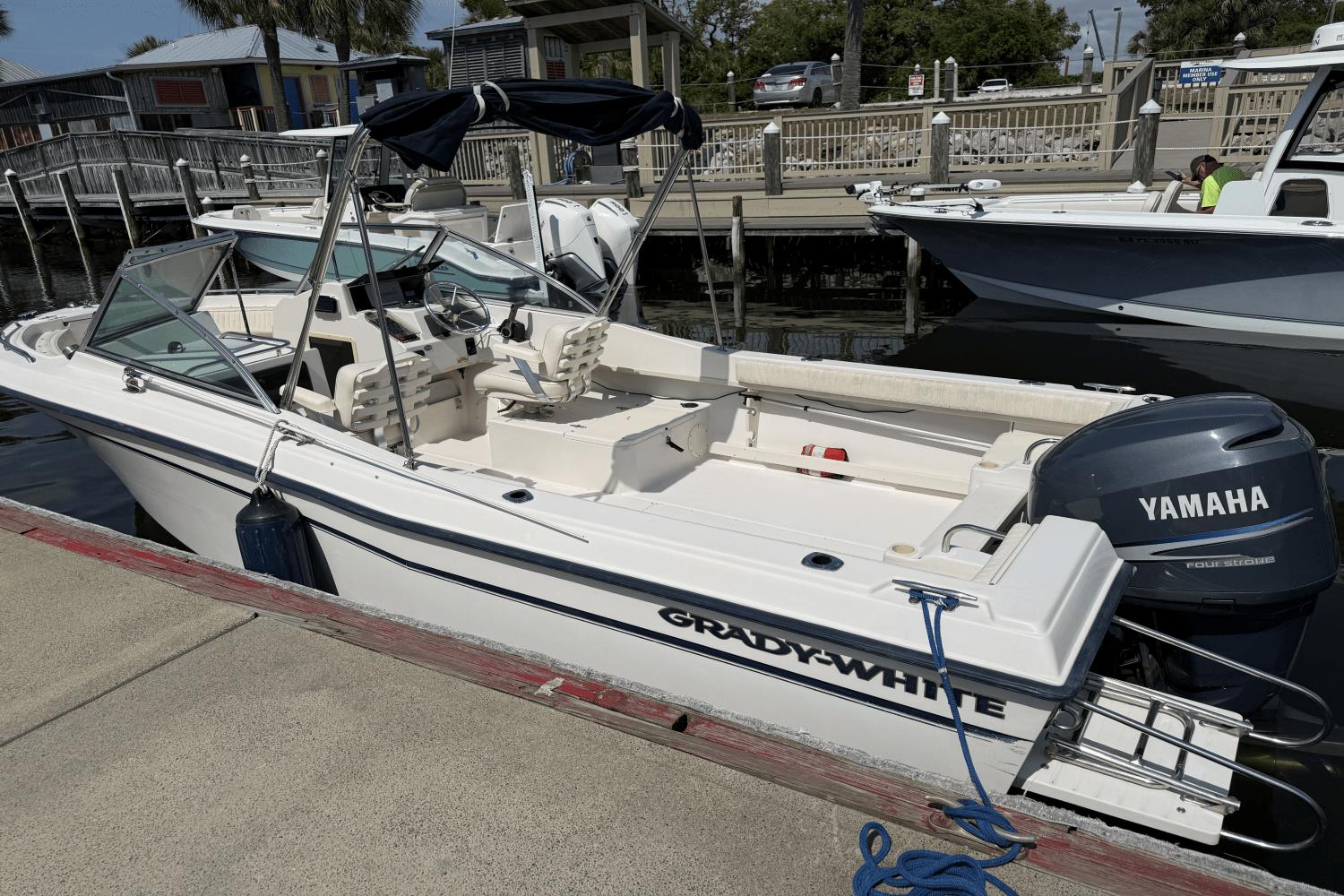 2002 Grady-White 223 Dual Console Dual Console for sale - YachtWorld