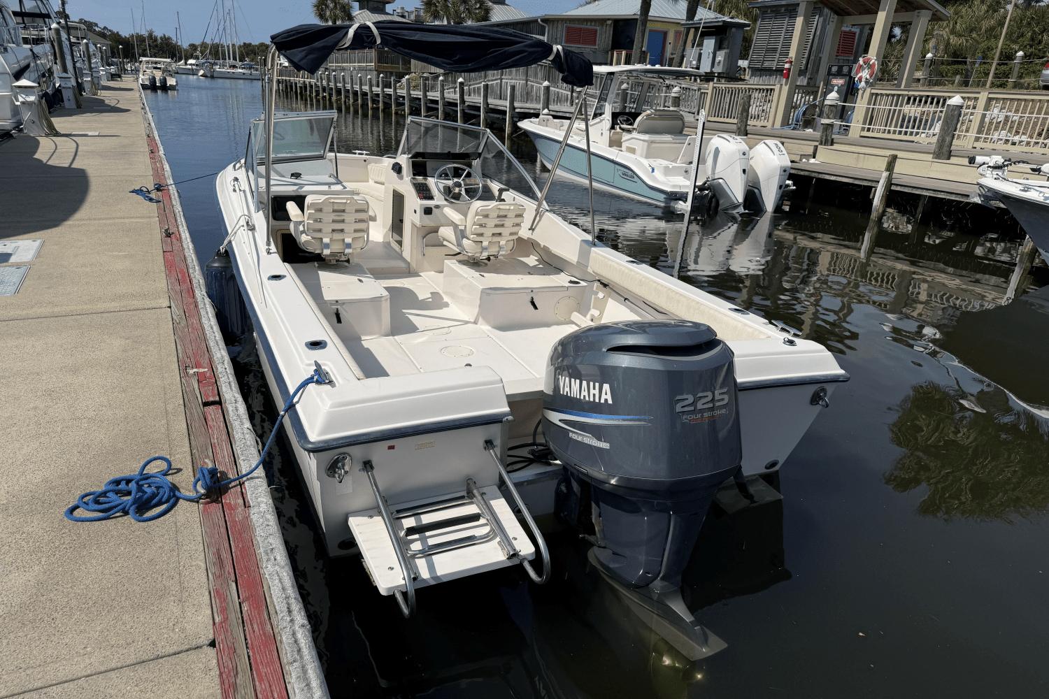 2002 Grady-White 223 Dual Console Dual Console for sale - YachtWorld