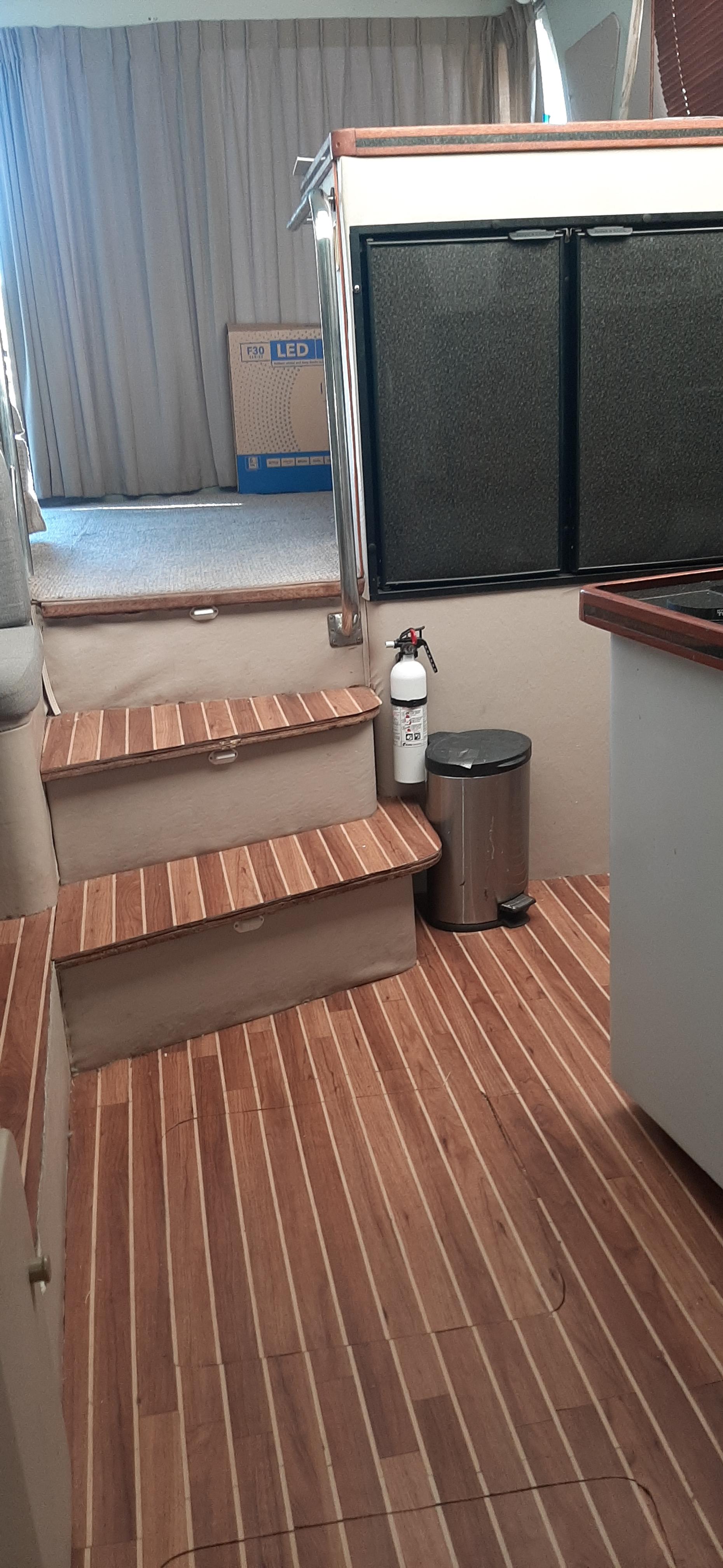 1985 Trojan 11 Meter Sedan Convertible for sale - YachtWorld