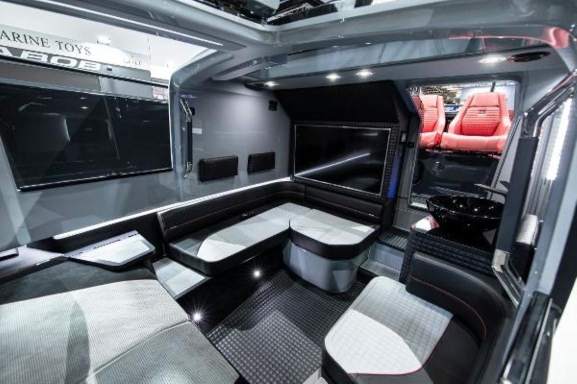 2024 BRABUS Shadow 900 ST Centre Console for sale - YachtWorld