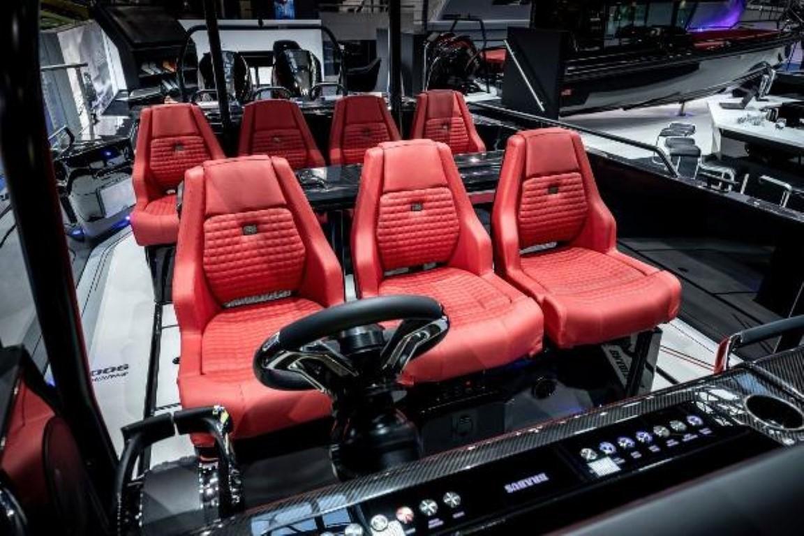 2024 BRABUS Shadow 900 ST Center Console Boote Kaufen - YachtWorld