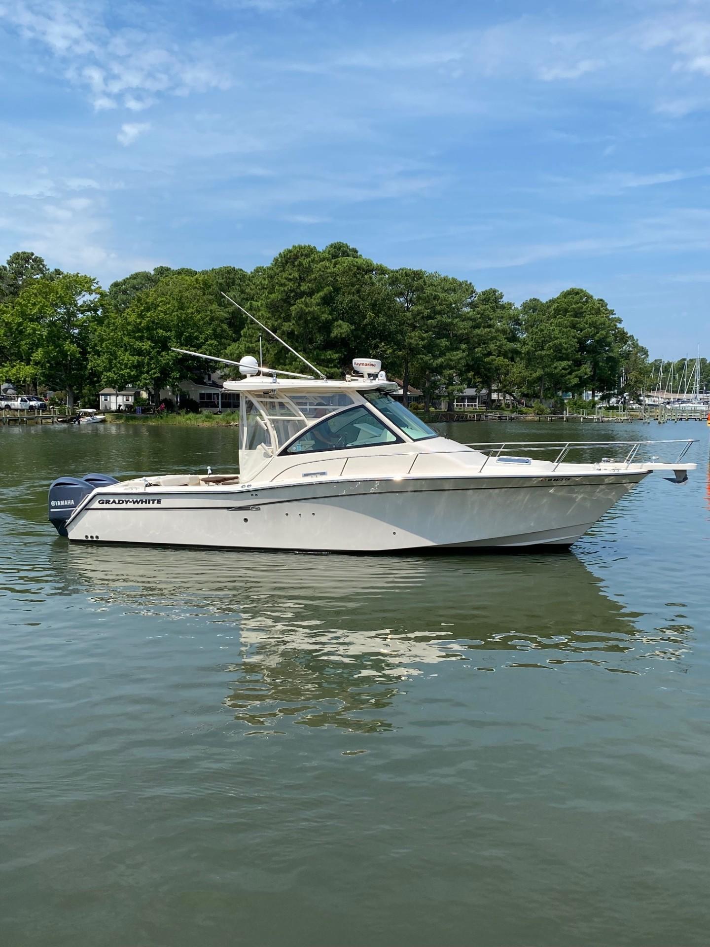 2016 Grady-White 330 Express Express Cruiser for sale - YachtWorld