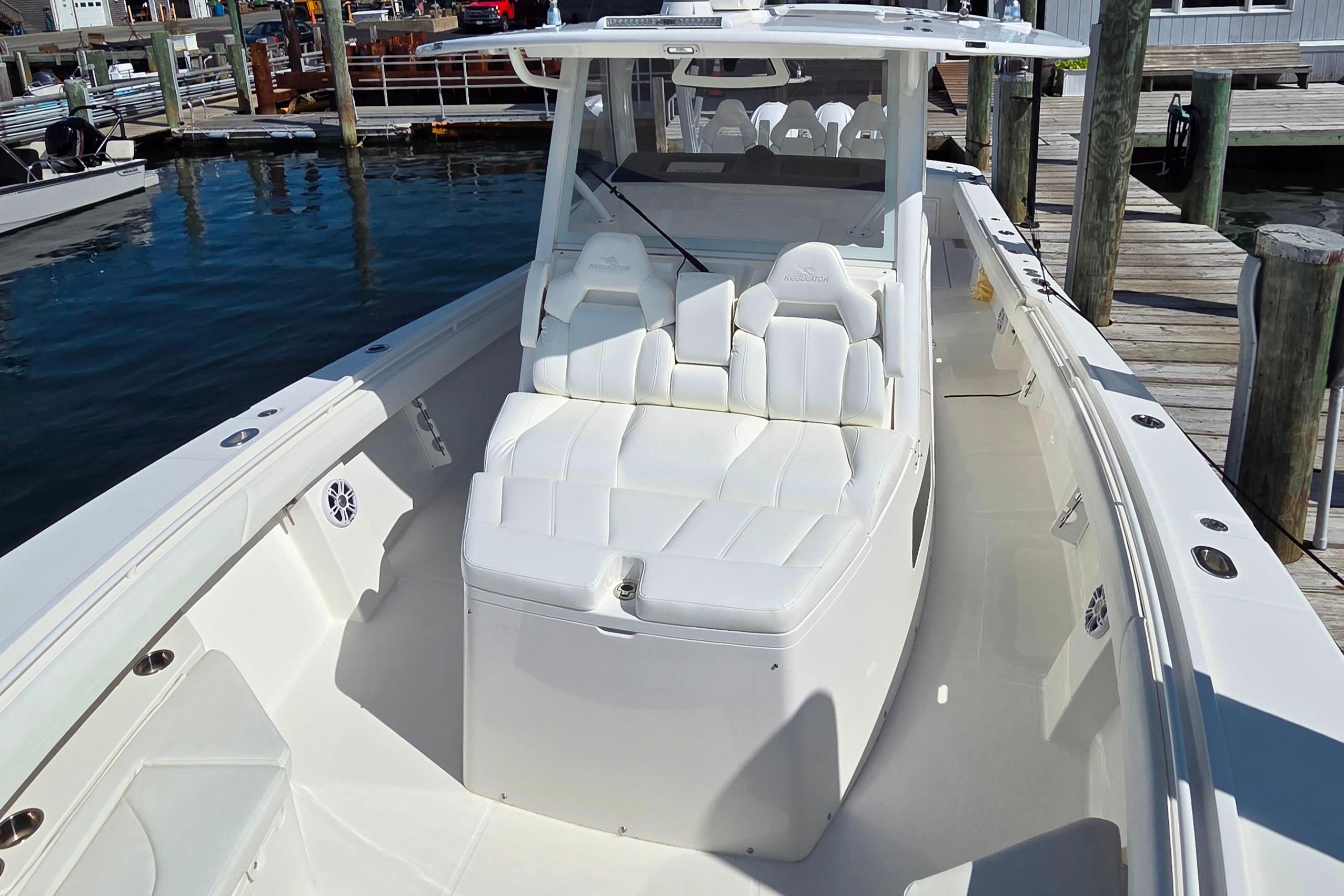2022 Regulator 37 Center Console for sale - YachtWorld