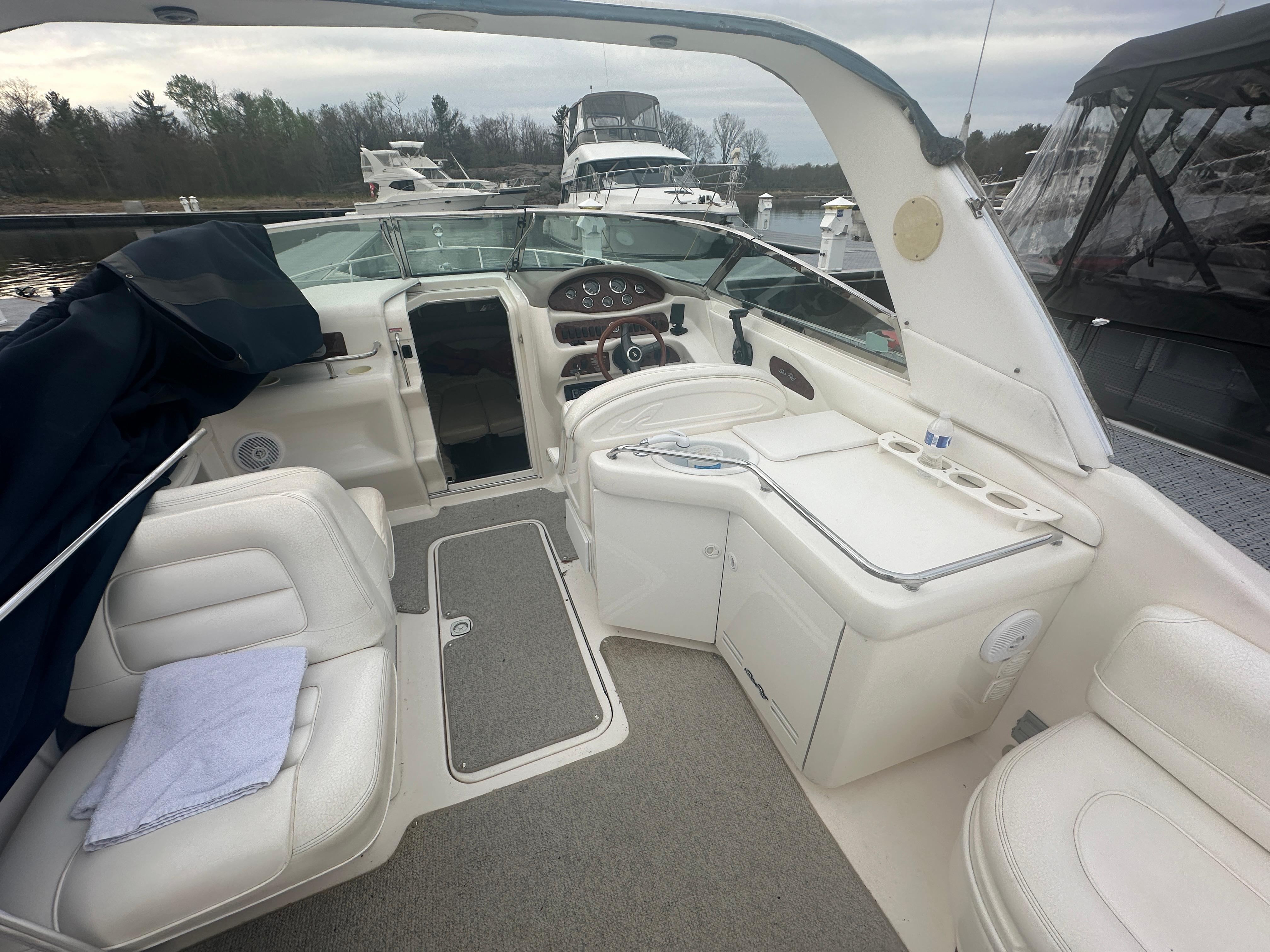 1999 Sea Ray 280 Sun Sport Anniversary Barcos con cabina en proa en ...