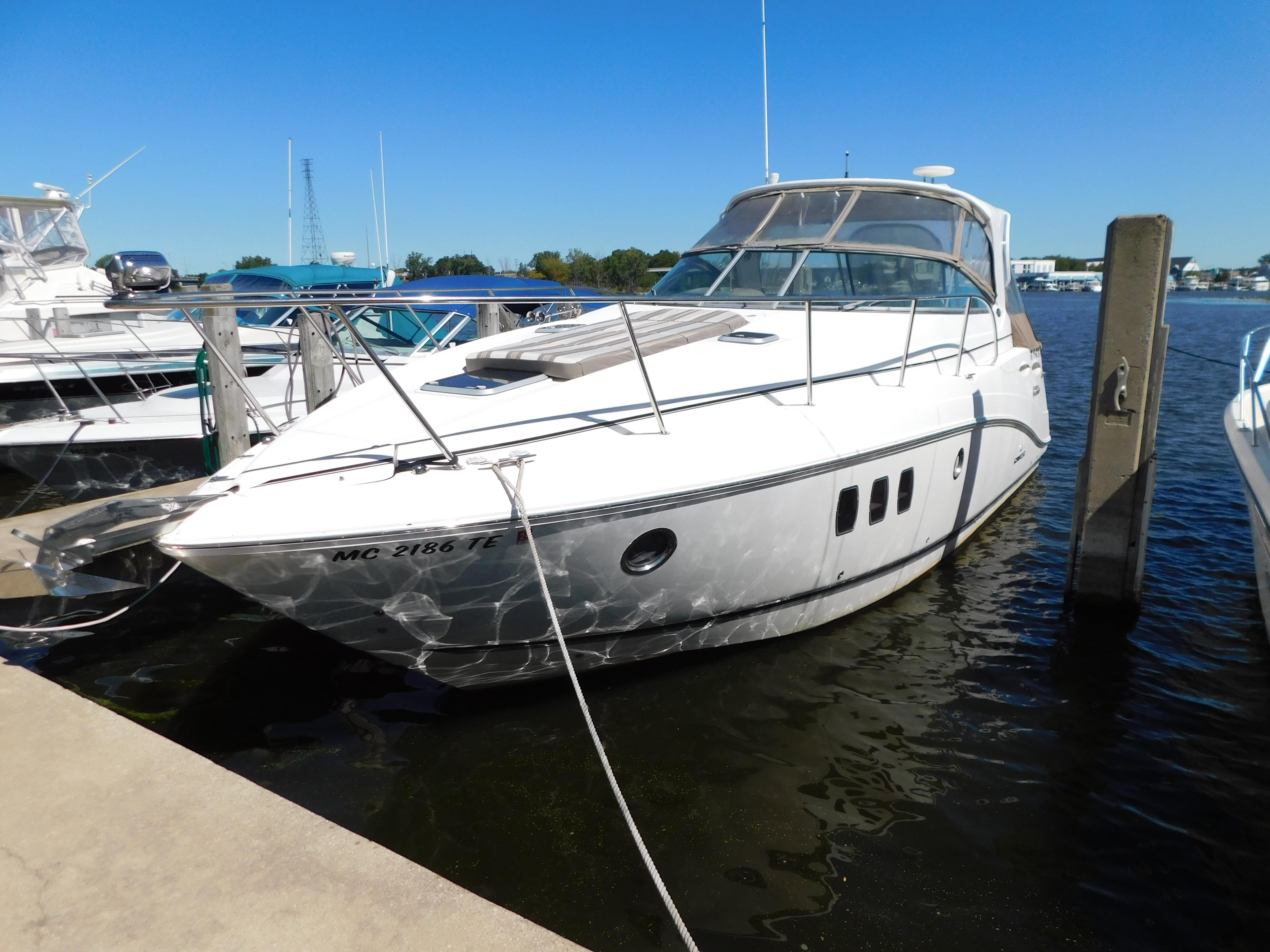 2009 Rinker 360 Express Cruiser Cruiser for sale - YachtWorld