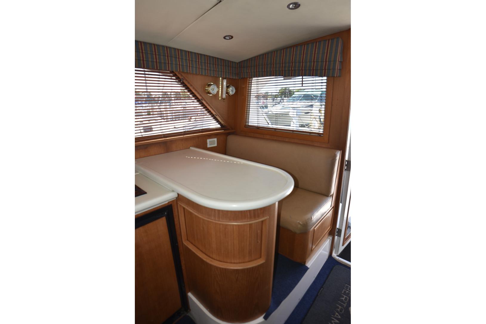 1996 Bertram 36' Convertible Convertible for sale - YachtWorld