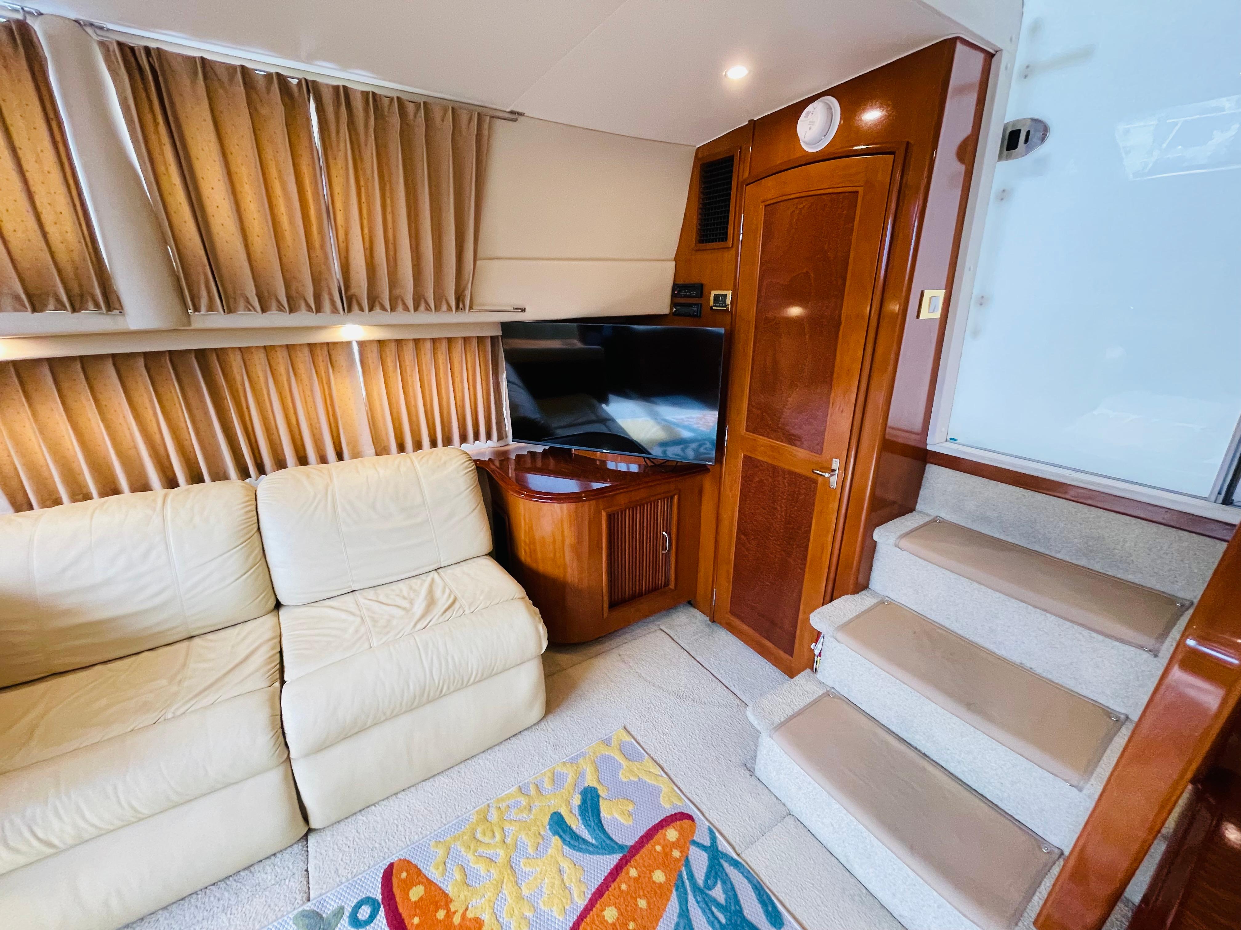 2004 Carver 444 Cockpit Motor Yacht Kruisers te koop- YachtWorld