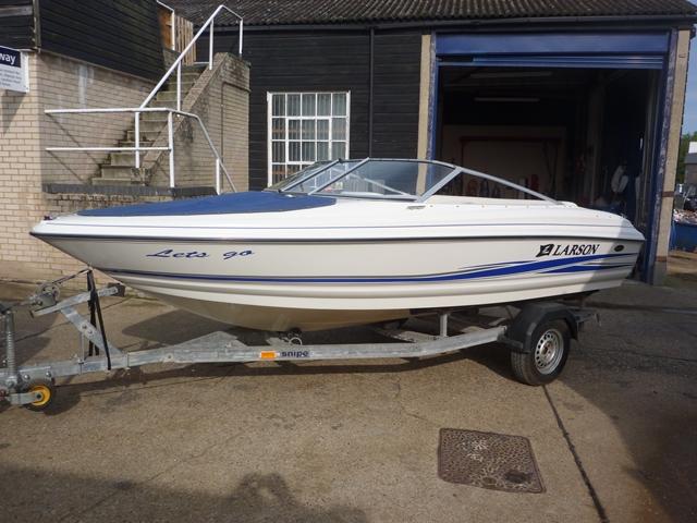 Larson Sei 180 | 5m | 2005 - Berkshire | Boats and Outboards