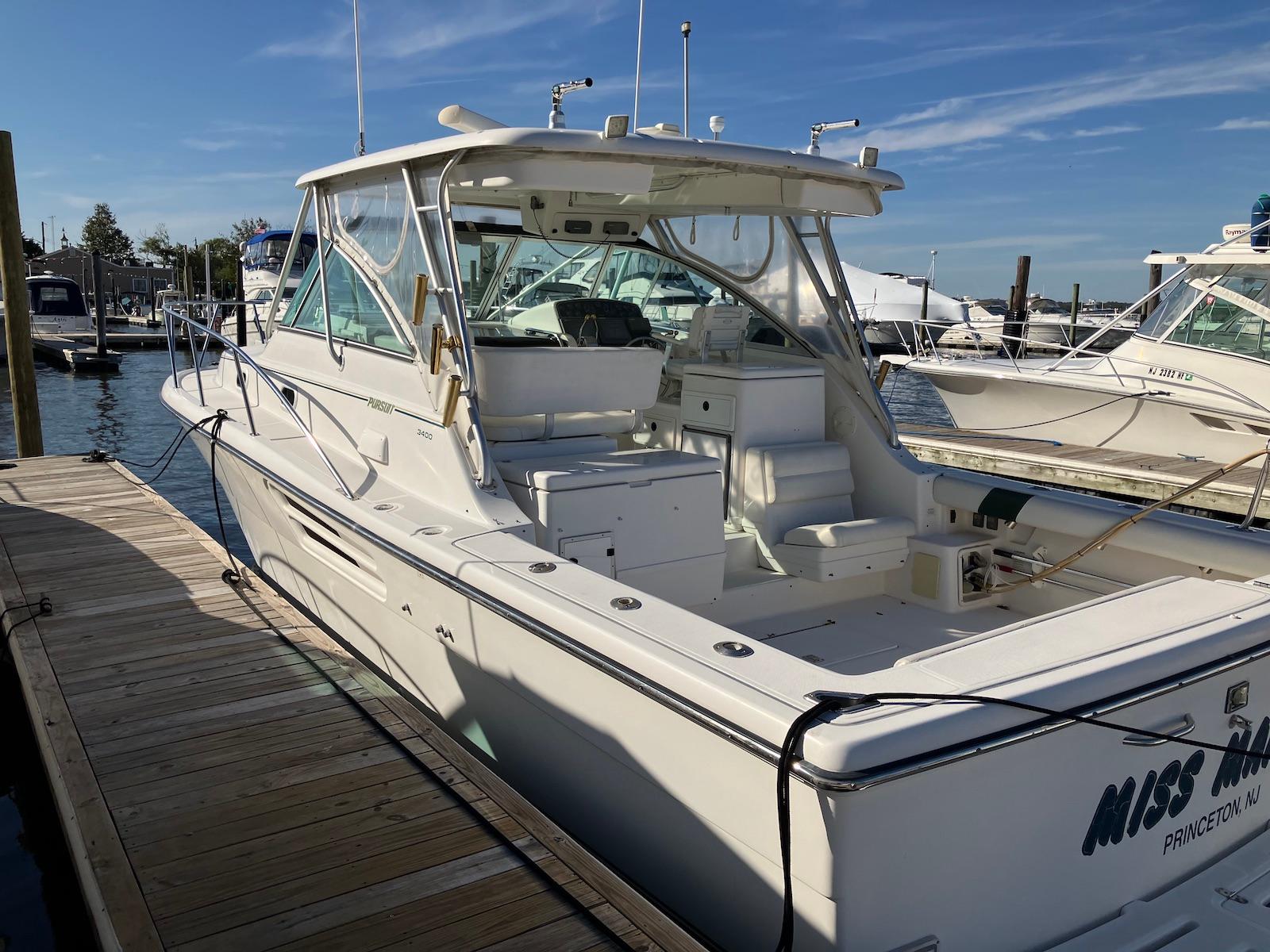 2000 Pursuit 3400 Express Cruiser for sale - YachtWorld