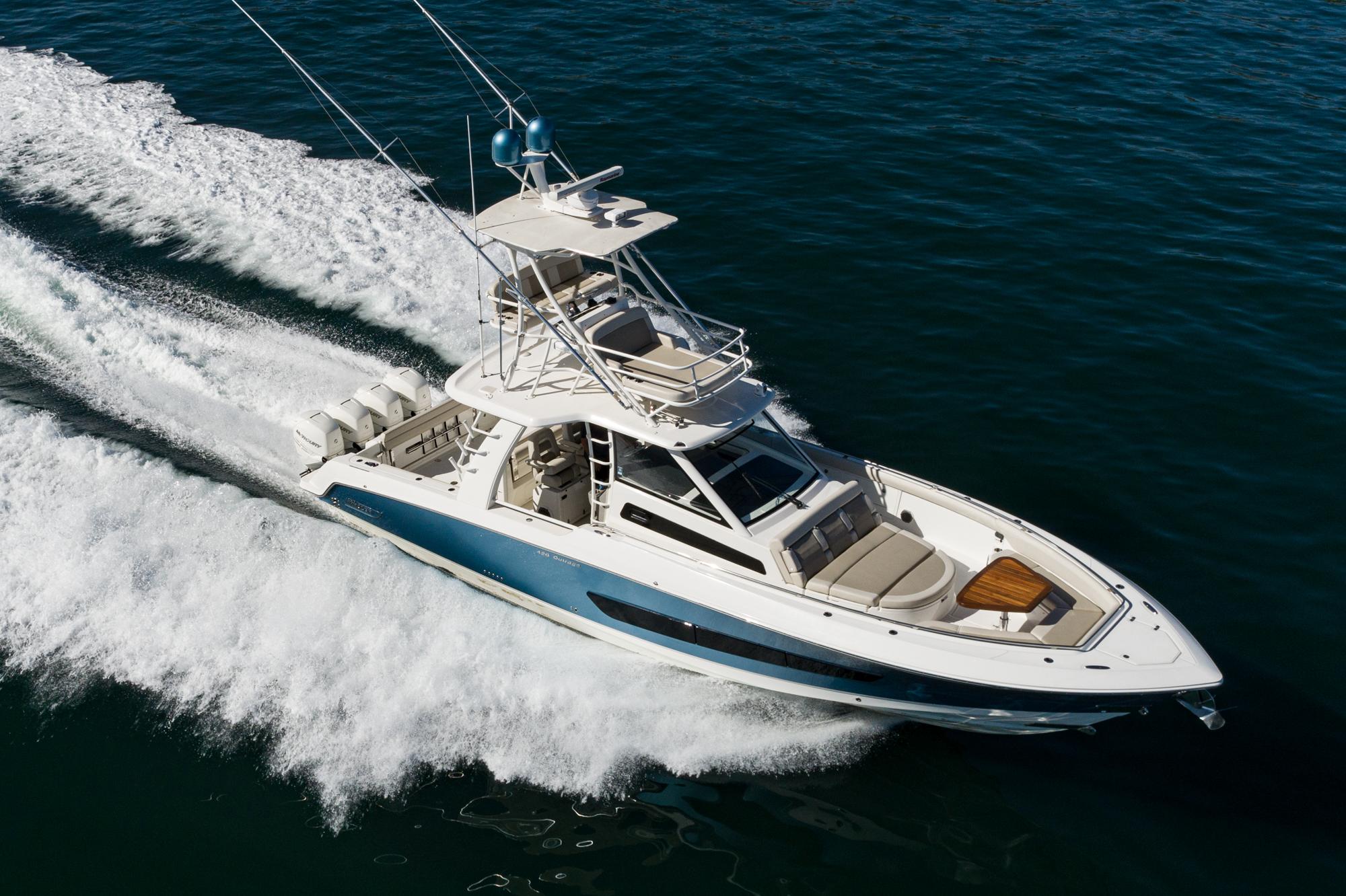 2017 Boston Whaler 420 Outrage Center Console for sale - YachtWorld