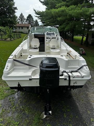 2004 Caravelle Sea Hawk 210 Walk Around Saltwater Fishing for sale ...