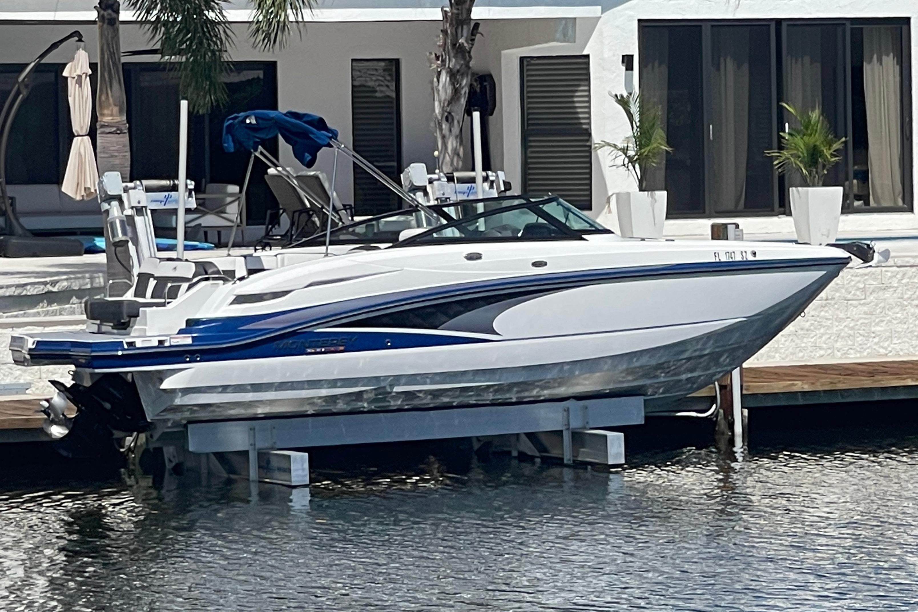 2021 Monterey M6 Deck boat (a motore) in vendita- YachtWorld