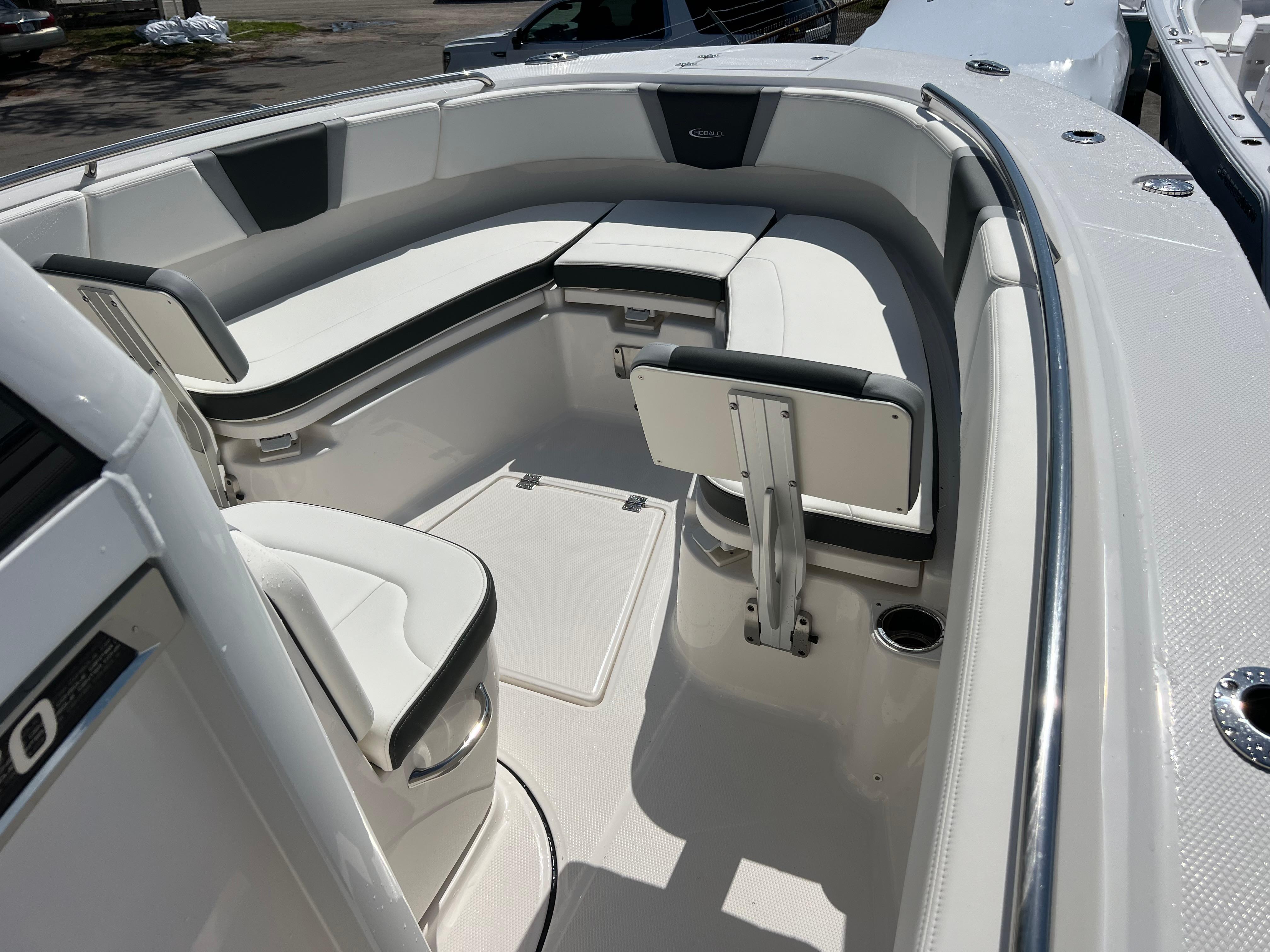 2024 Robalo R270 Center Console Center Console for sale - YachtWorld