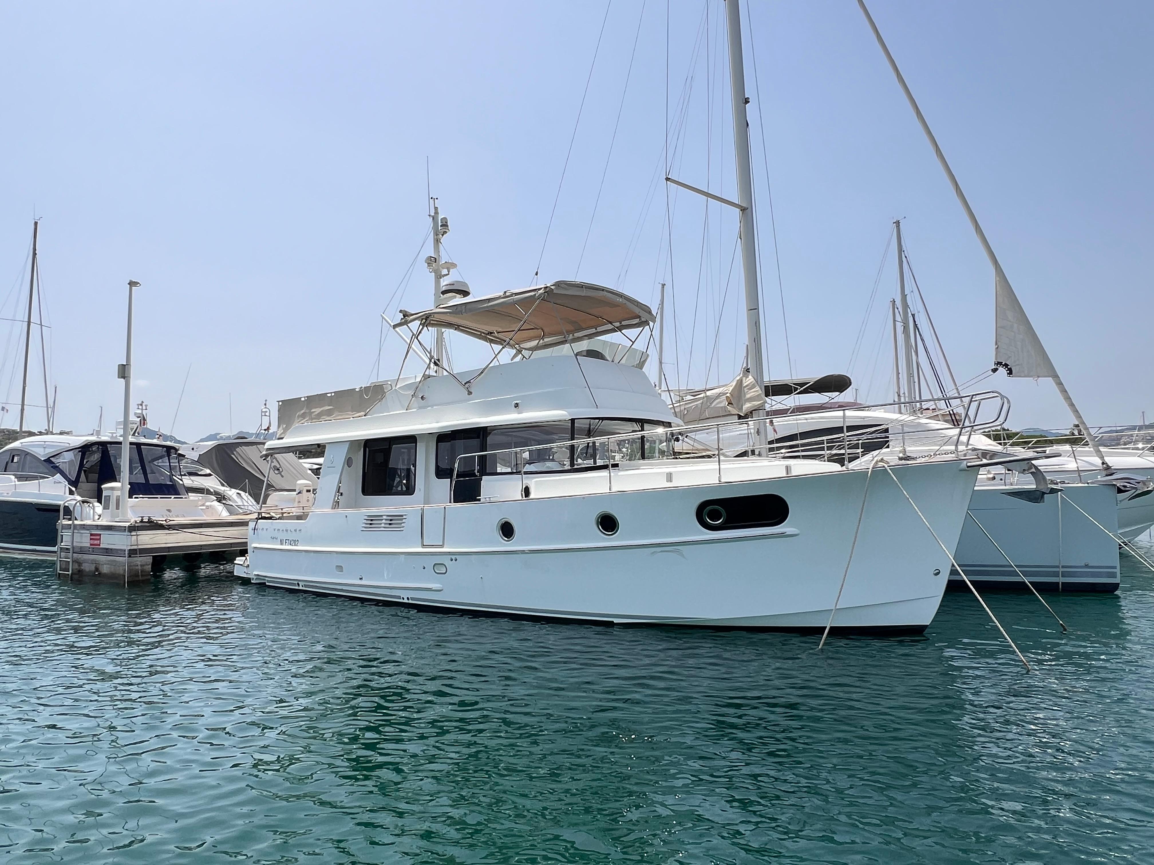 Used 2018 Beneteau Swift Trawler 44 - 06 - Alpes-Maritimes | YachtFocus