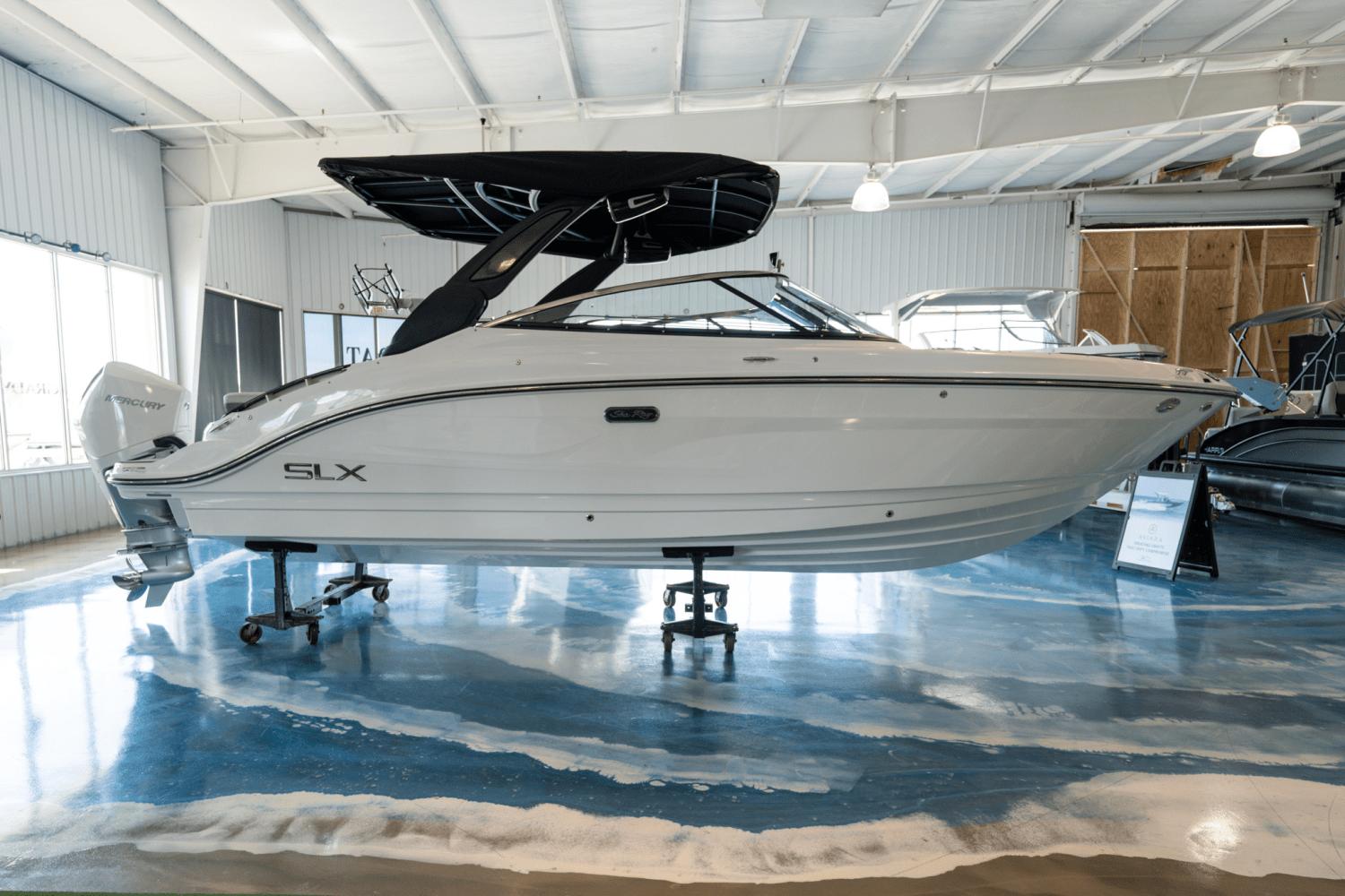 2024 Sea Ray SLX 260 Outboard Runabout for sale - YachtWorld