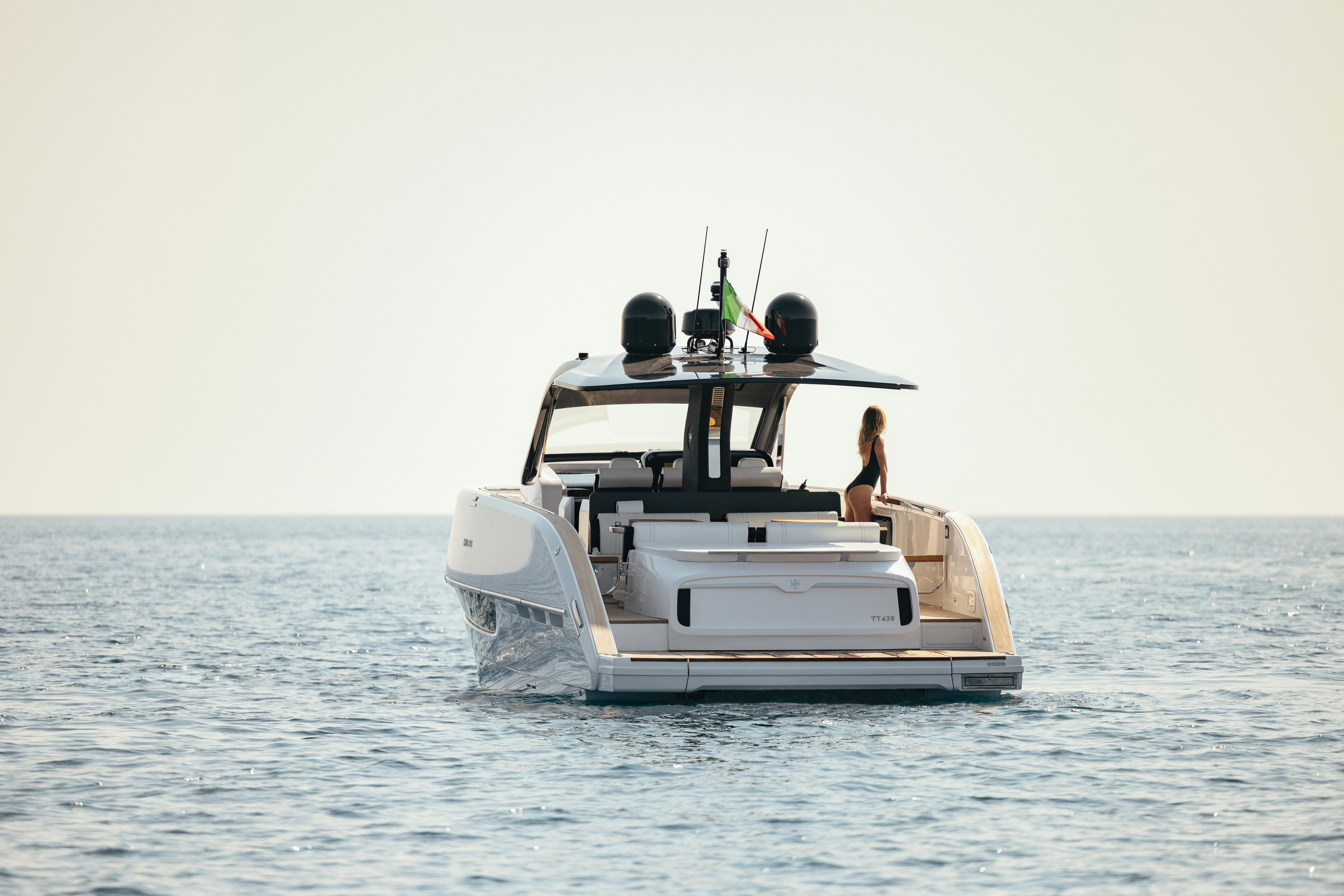 Neuf 2025 Invictus TT420 | Annonces du Bateau