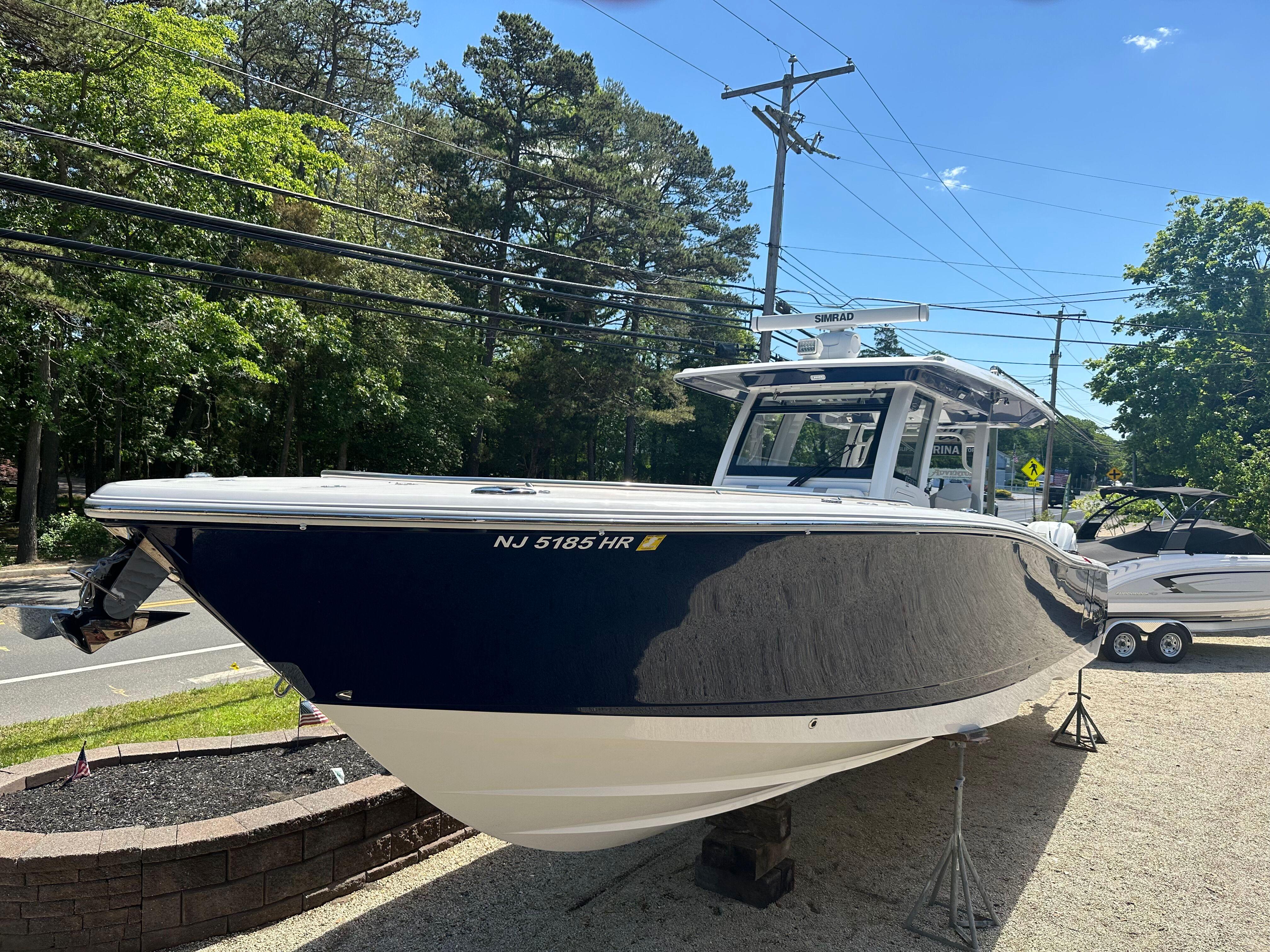 2022 Robalo R360 Center Console Center Console for sale - YachtWorld