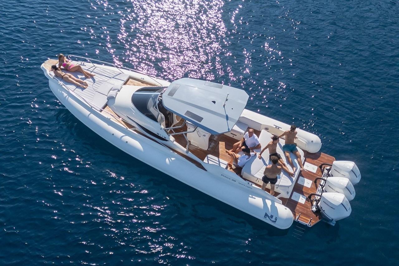 Used Custom Nuona Jolly Marine Prince 38 Sport Cabin in Cuneo - iNautia