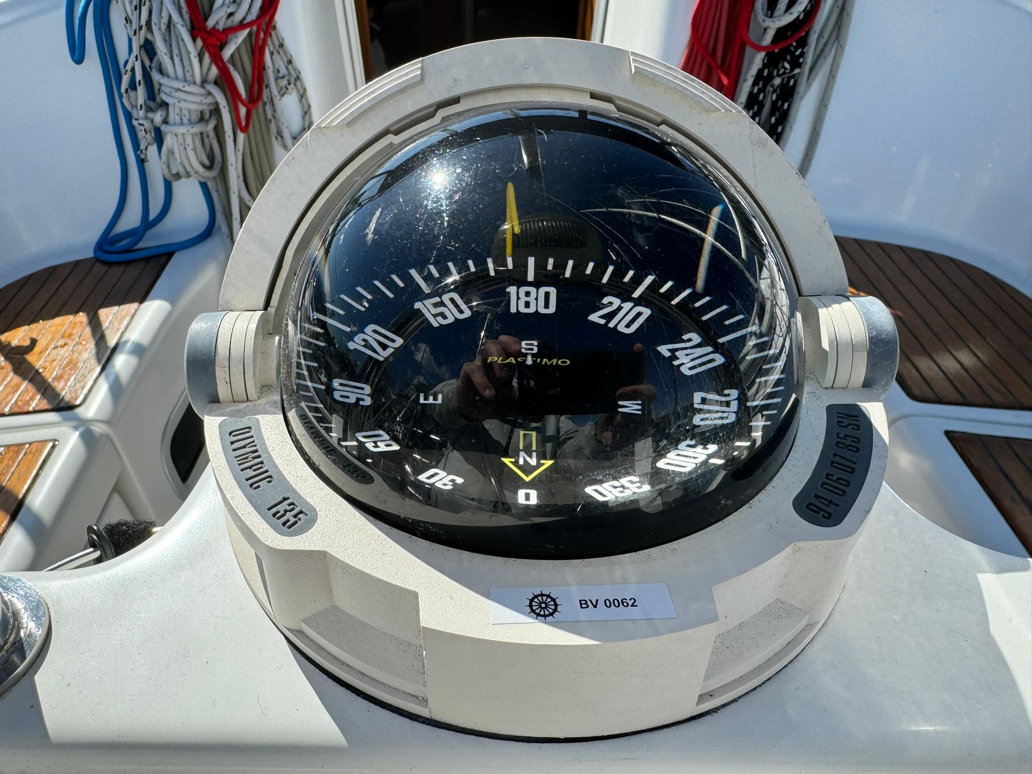 2004 Beneteau 423 Racer/Cruiser for sale - YachtWorld