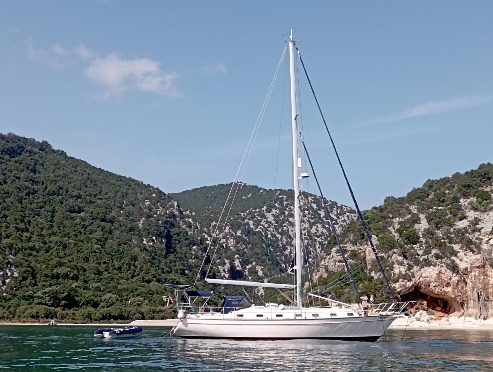 Island Packet 420 | 14m | 2004 | Boats and Outboards