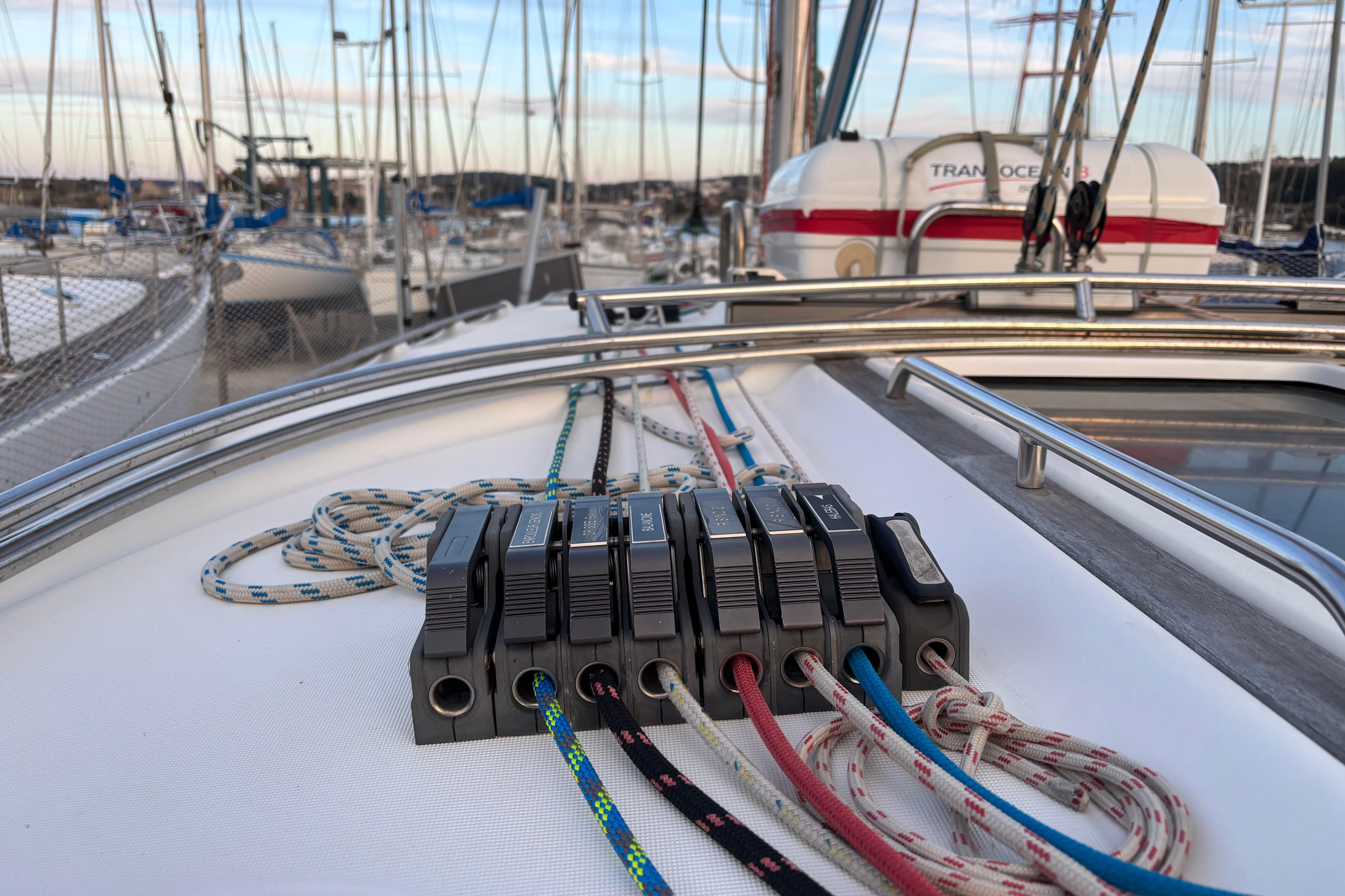 Jeanneau Sun Odyssey 43 Usado en Bouches-du-Rhône ( 13 ) - Cosas de Barcos