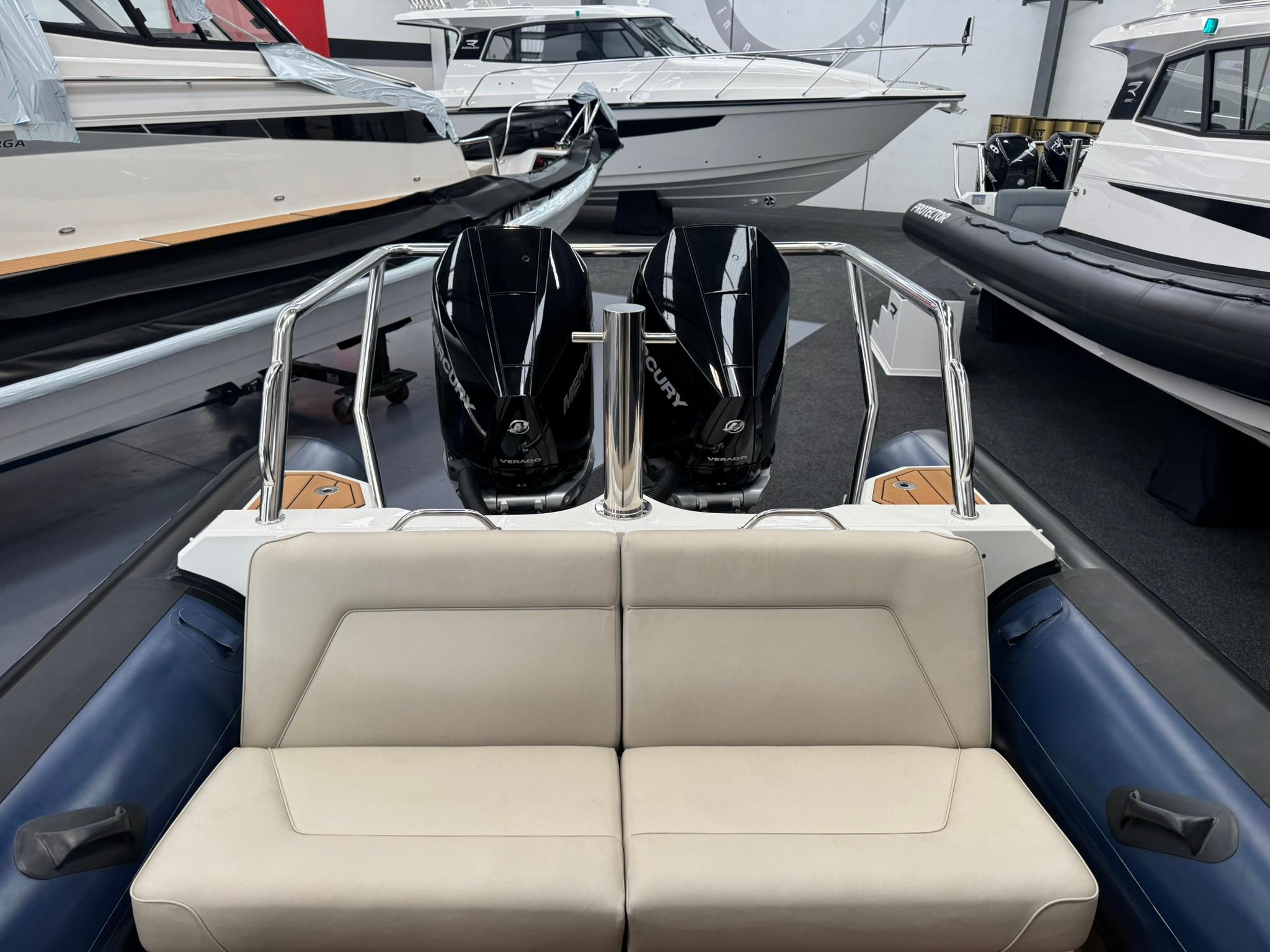 2025 Protector 310 Targa / EQUIPPED / V8 300 HP Rigid Inflatable Boats ...