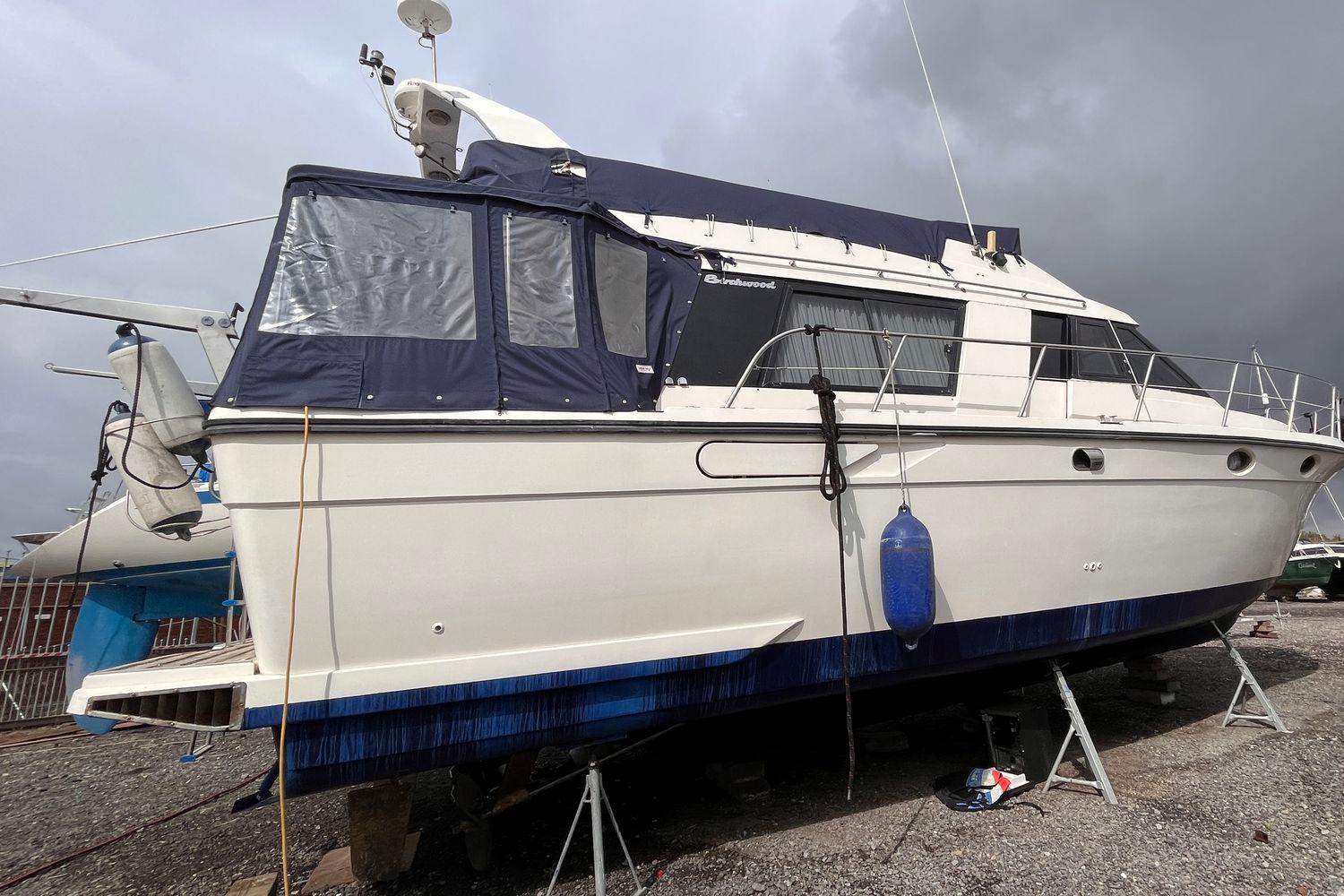 1989 Birchwood TS44 Flybridge for sale - YachtWorld