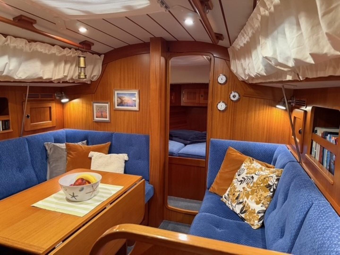 2006 Hallberg-Rassy 342 Cruiser for sale - YachtWorld