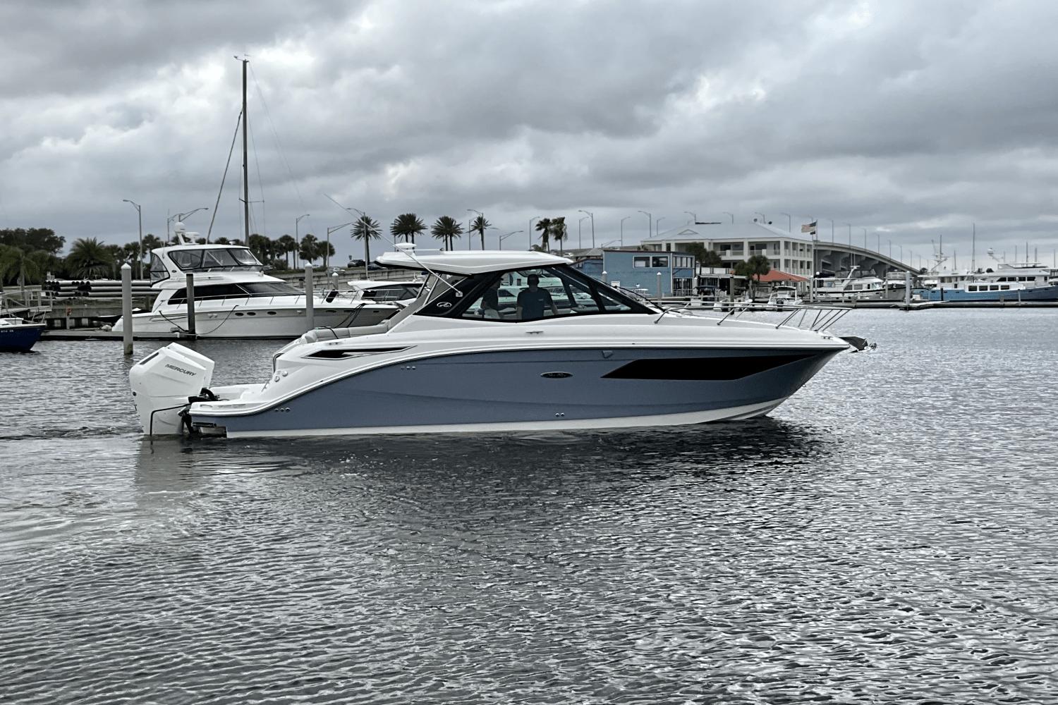 2024 Sea Ray Sundancer 320 Outboard Cruceros deportivos en venta ...