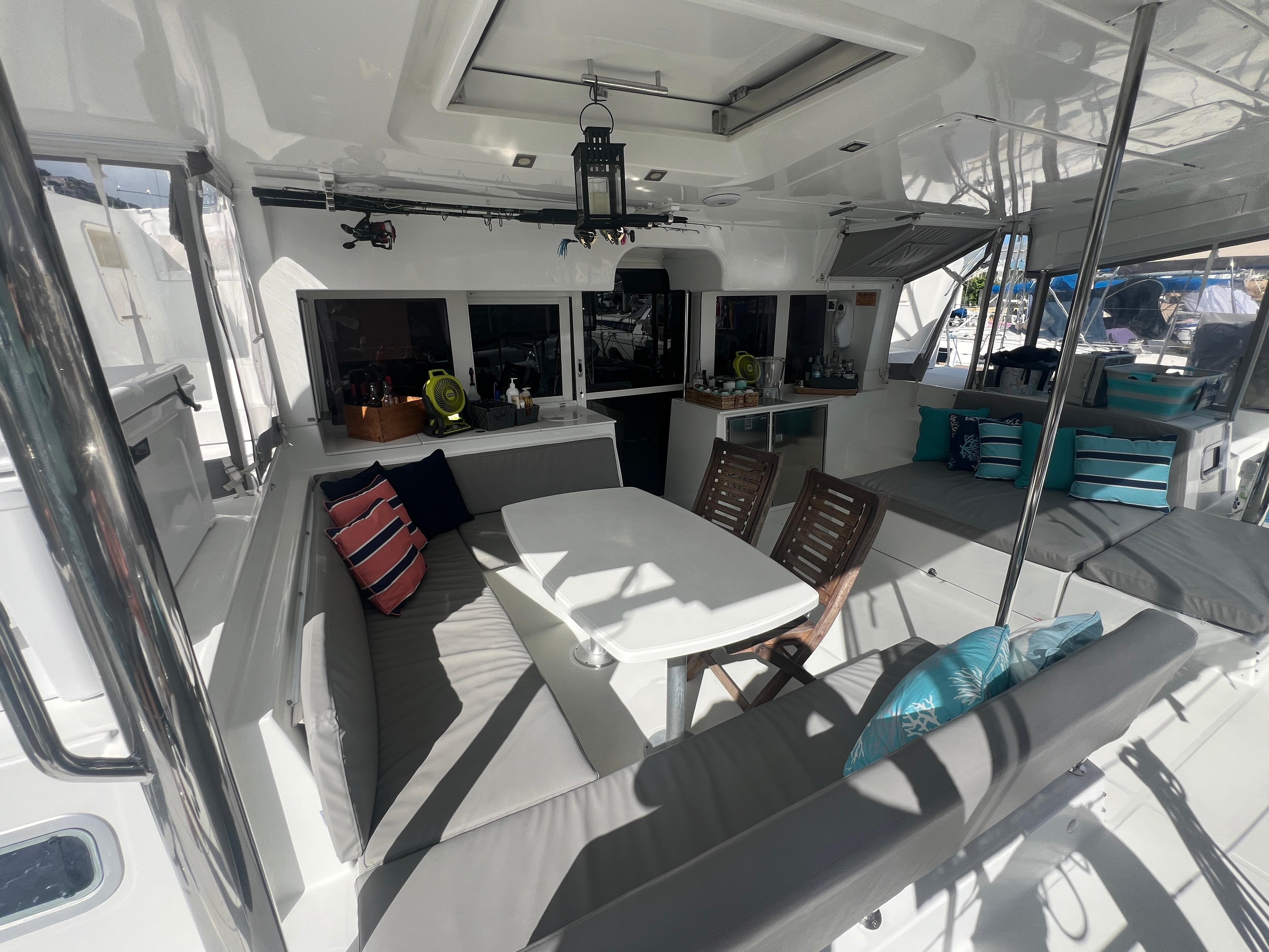 2016 Lagoon 450F Catamaran for sale - YachtWorld