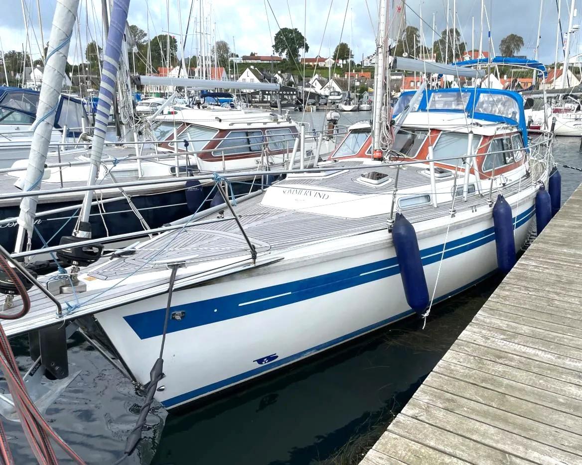 1999 Sirius 38 DS Cruiser for sale - YachtWorld